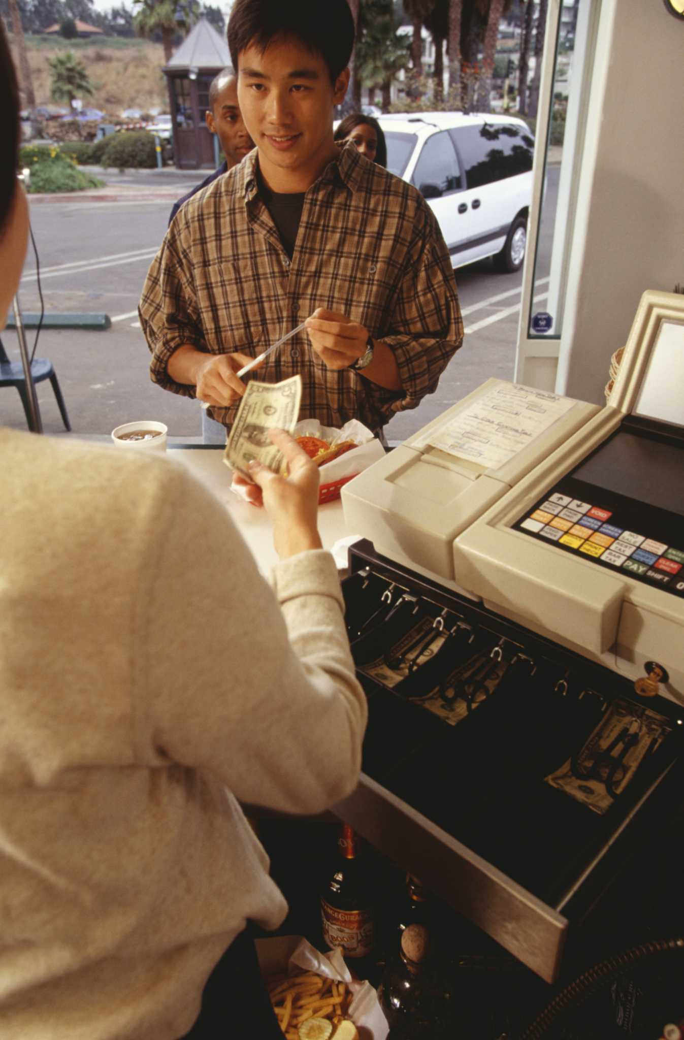 How to Market a Fast-Food Restaurant