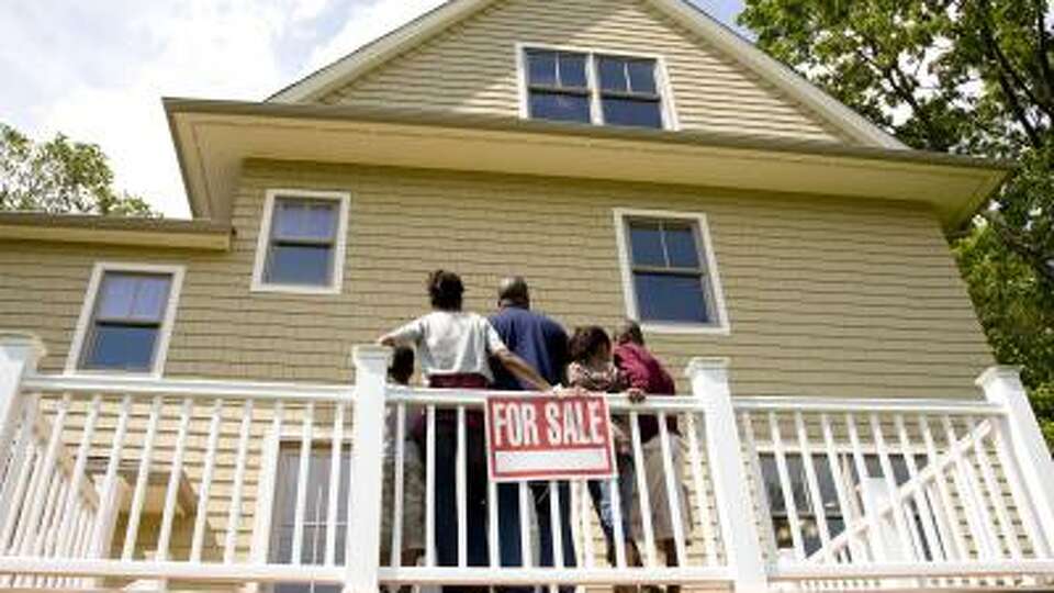 How to Market Your Foreclosure Cleanup Business