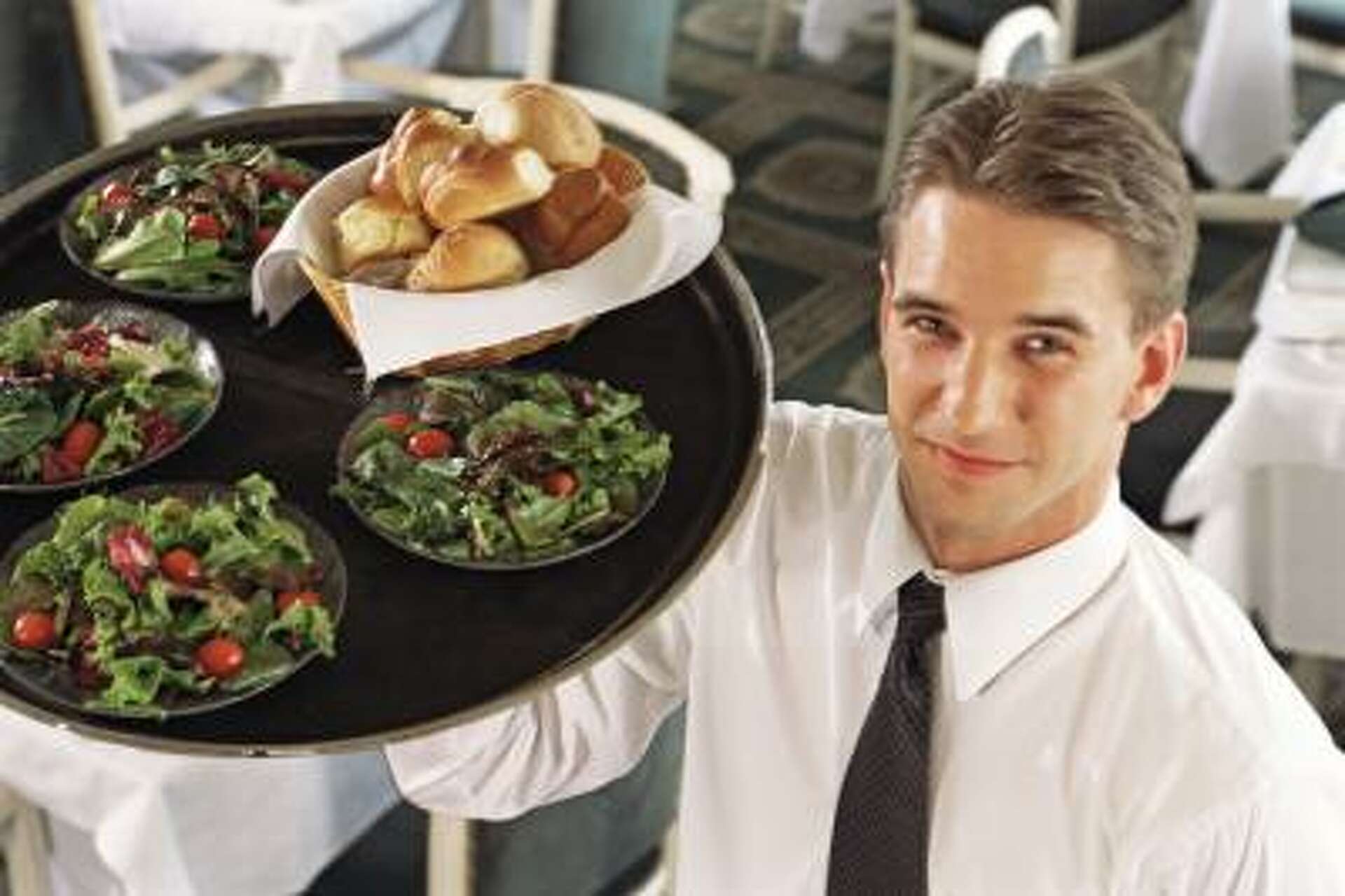 How to Multitask in a Restaurant