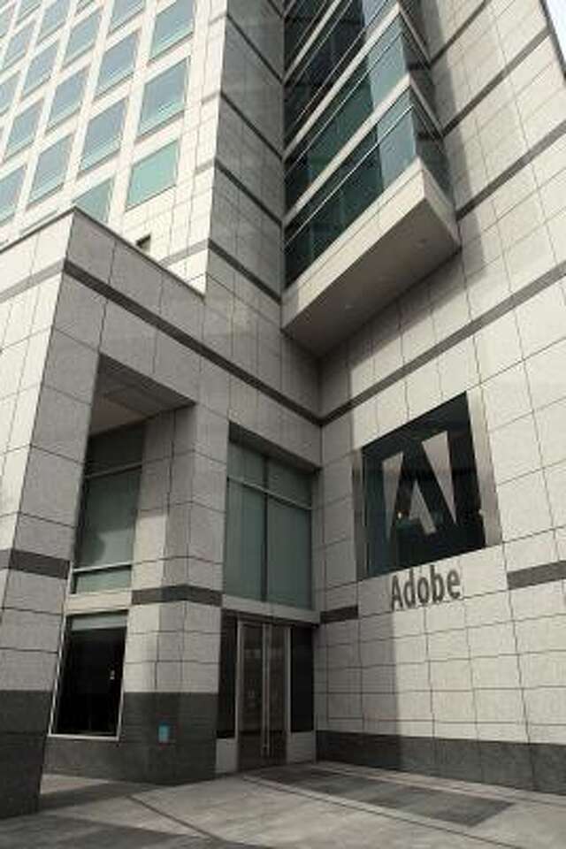 How to Open an INDD File With Photoshop