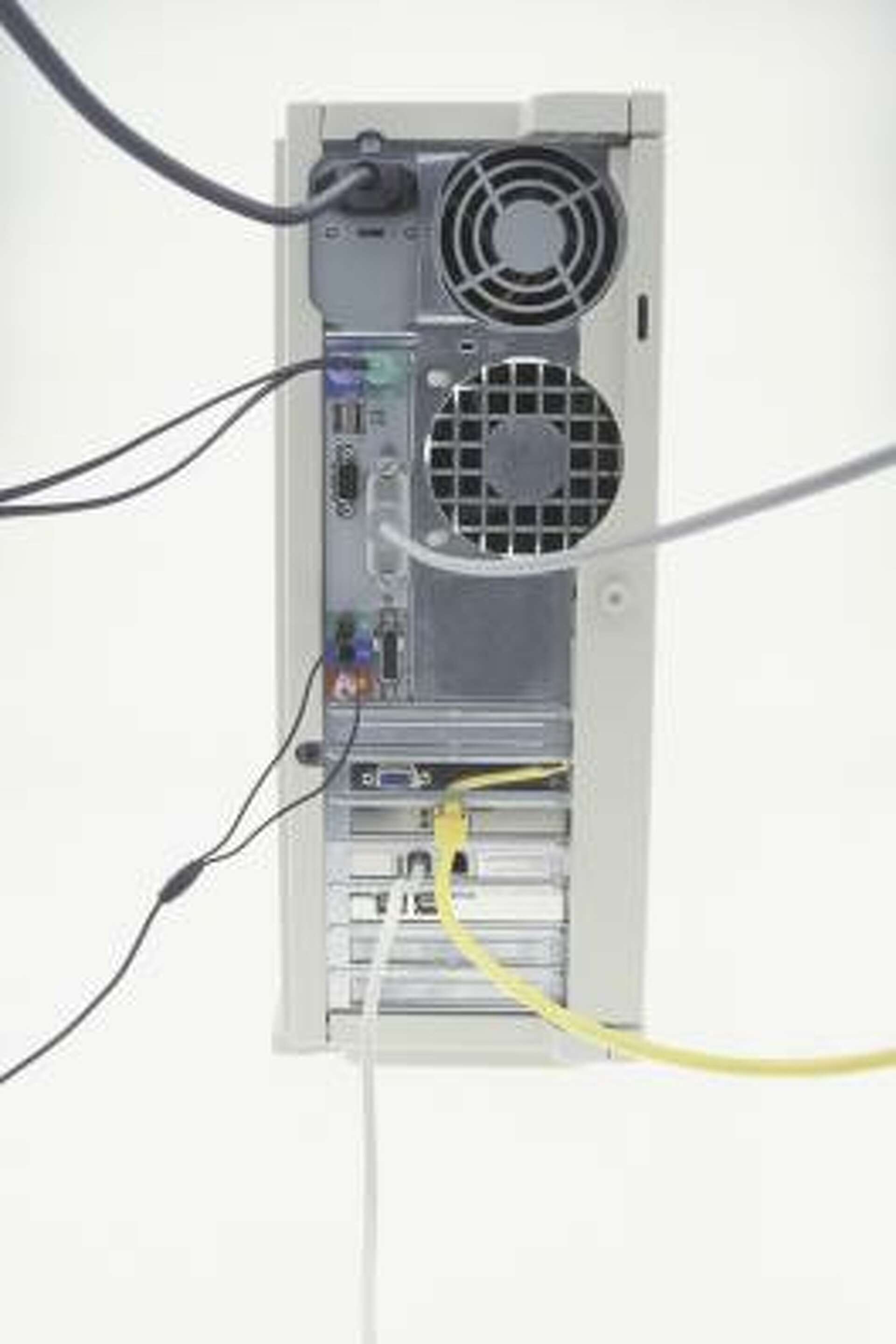 The Signs & Symptoms of a Computer Not Receiving Enough Power