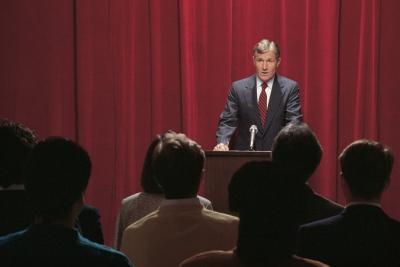 How to Promote a Public Speaking Business