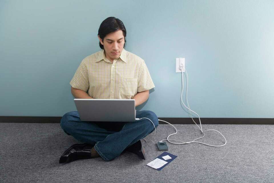 How to Put Music From the Internet Onto Your MP3 Player