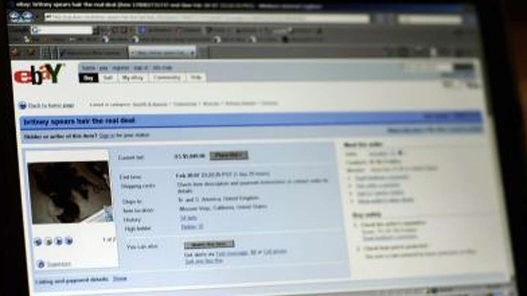 How to Put Pictures of Items to Sell on eBay