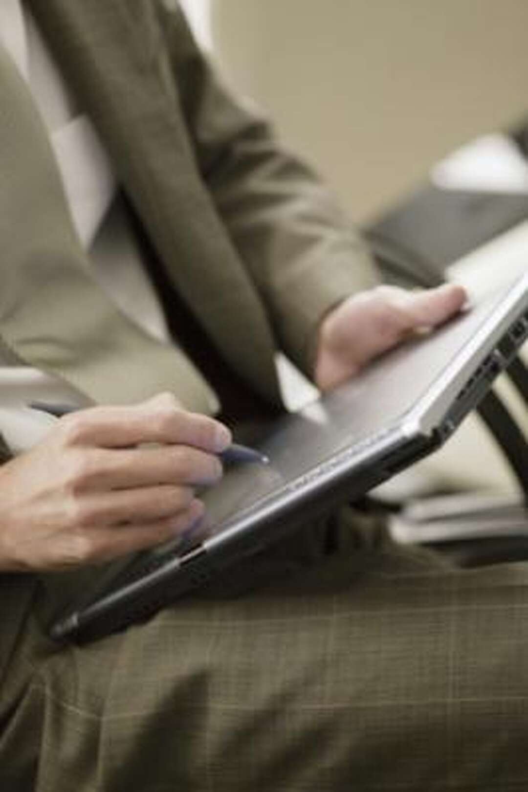 How to Use the iPad As an Input for Audio on the Computer