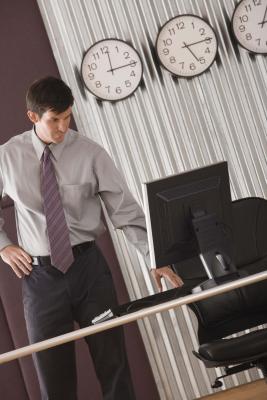 What Are the Regulations for Pay When Employees Don't Punch In?