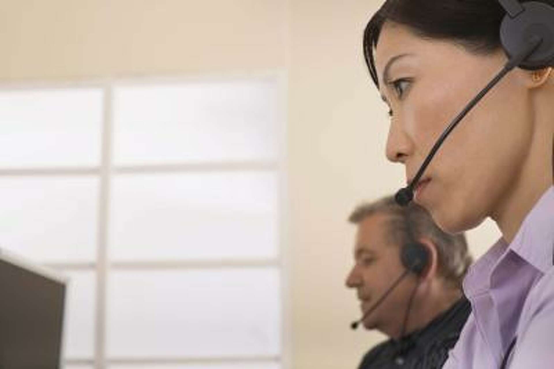 How to Set Up a Bluetooth Device on an Acer Notebook