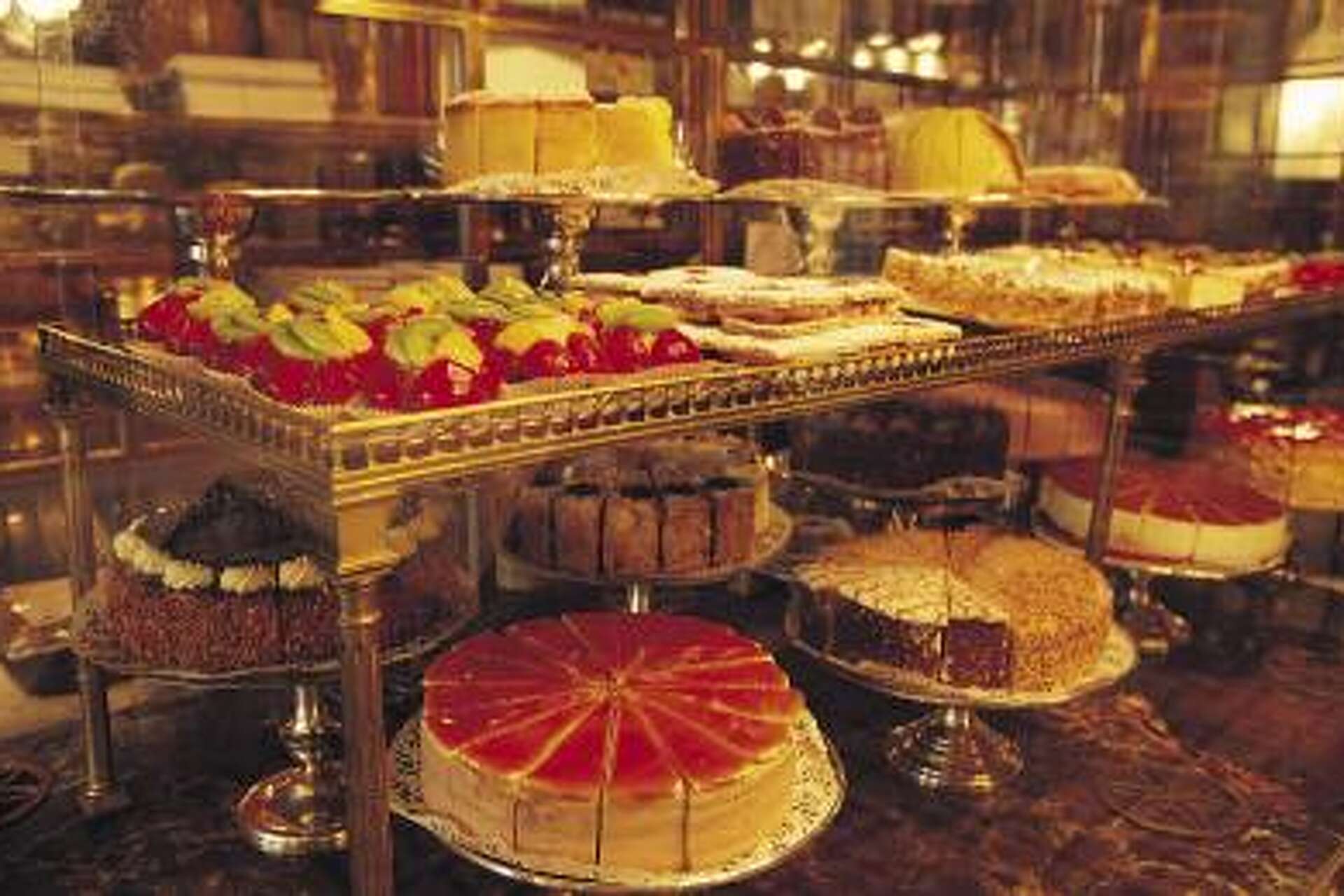 What Is the Standard Markup of Wholesale Cakes for Restaurants?