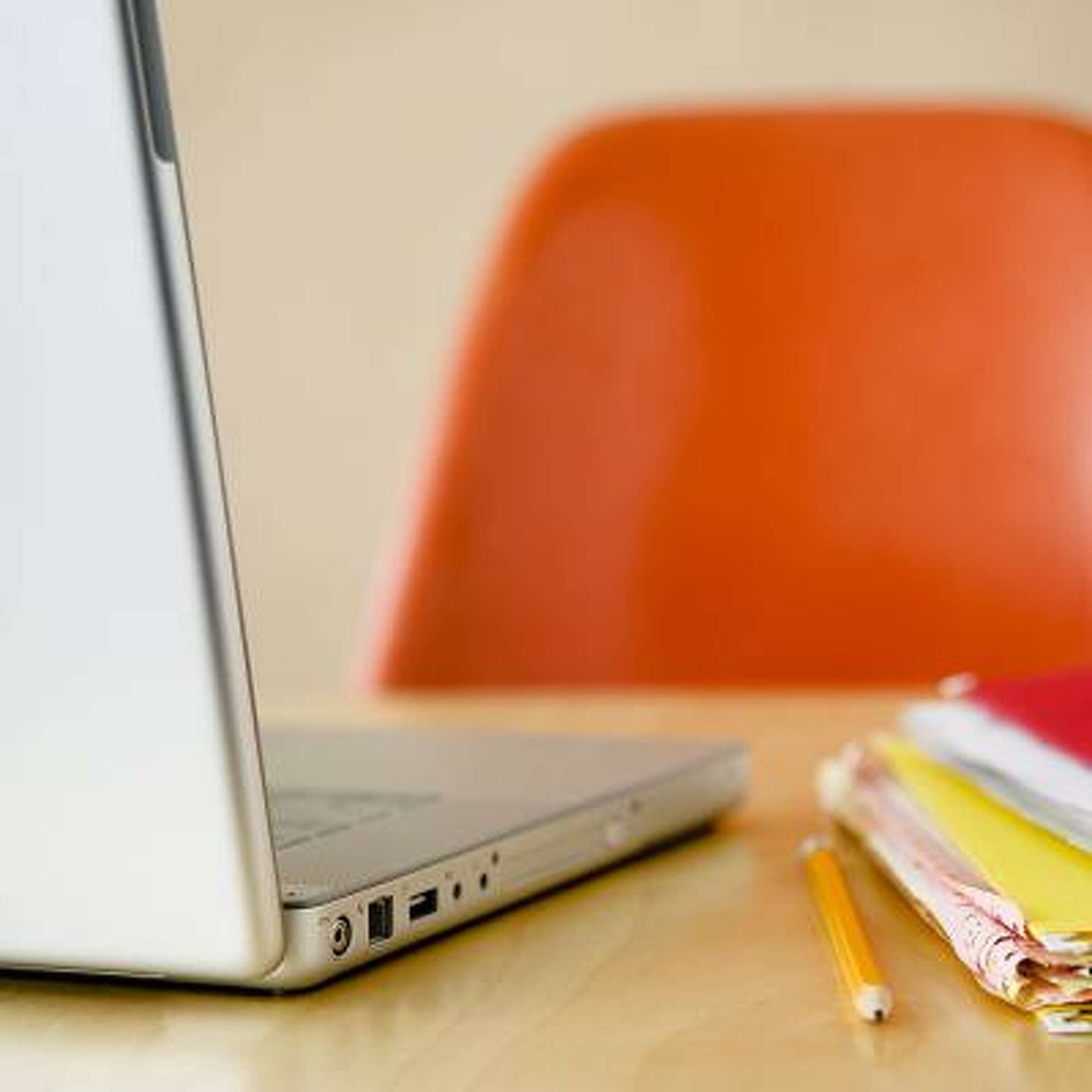 How to Start a Computer Repair Business From Home