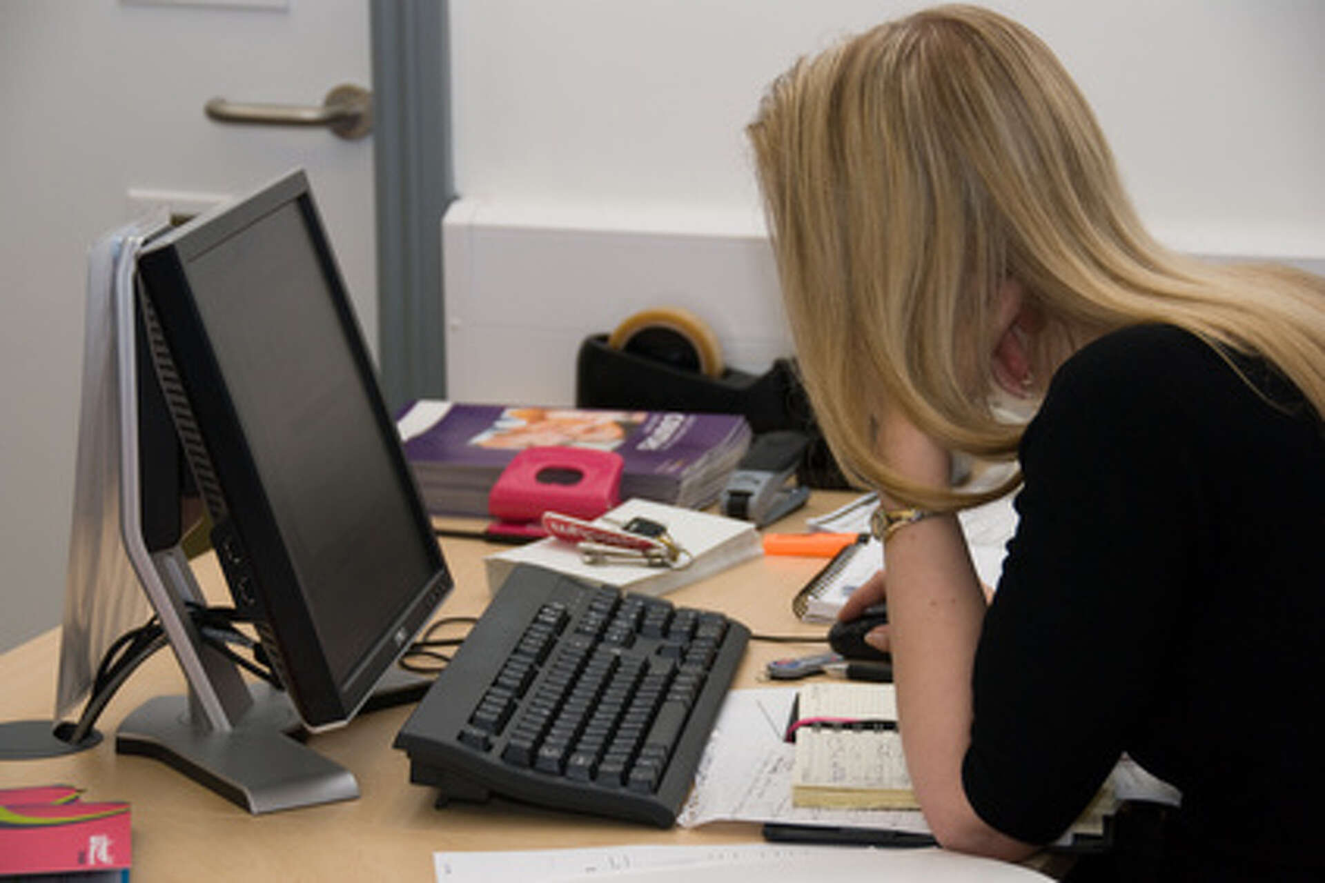 How to Start a Home Secretarial Business