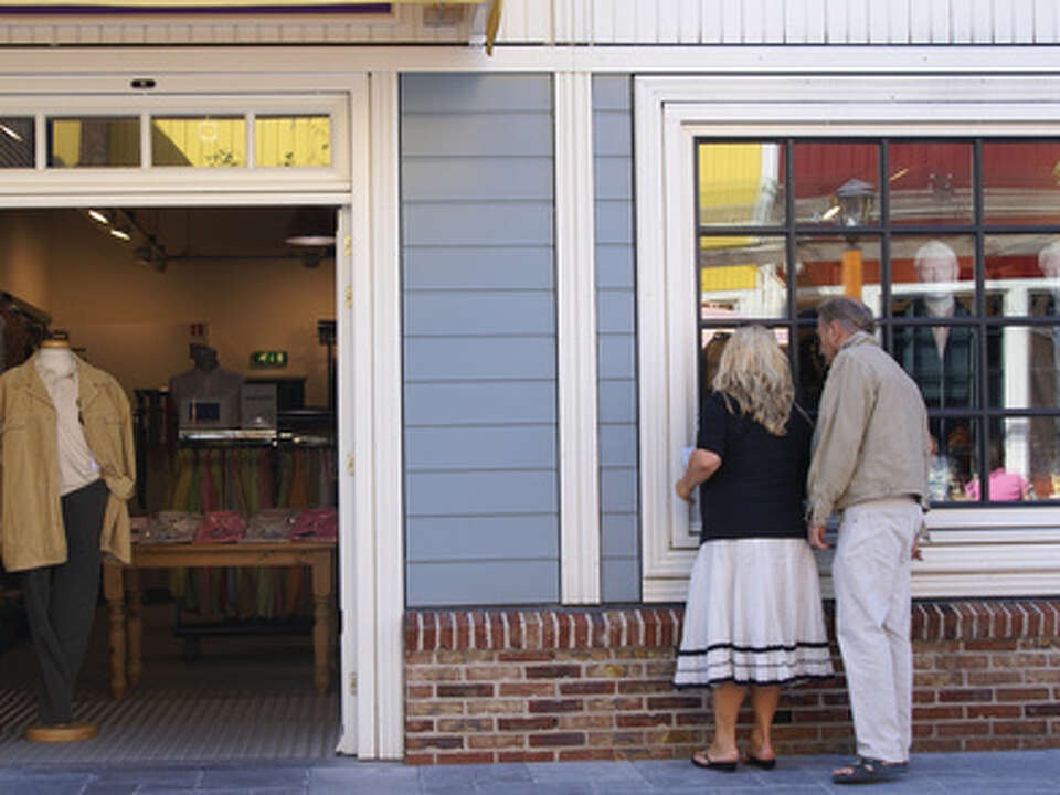 How to Start a Small Retail Business