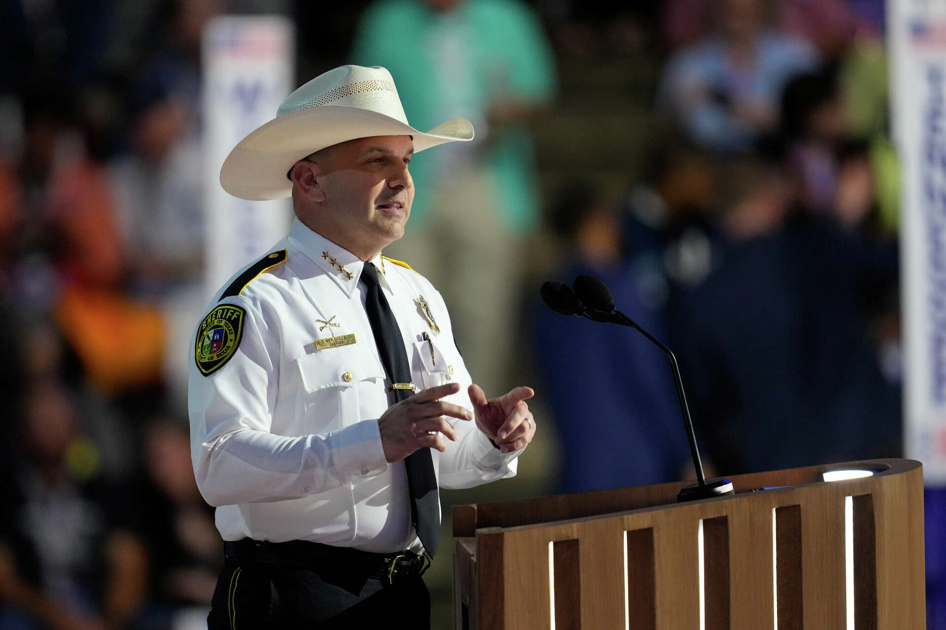 Bexar County sheriff slams Trump’s immigration rhetoric at DNC