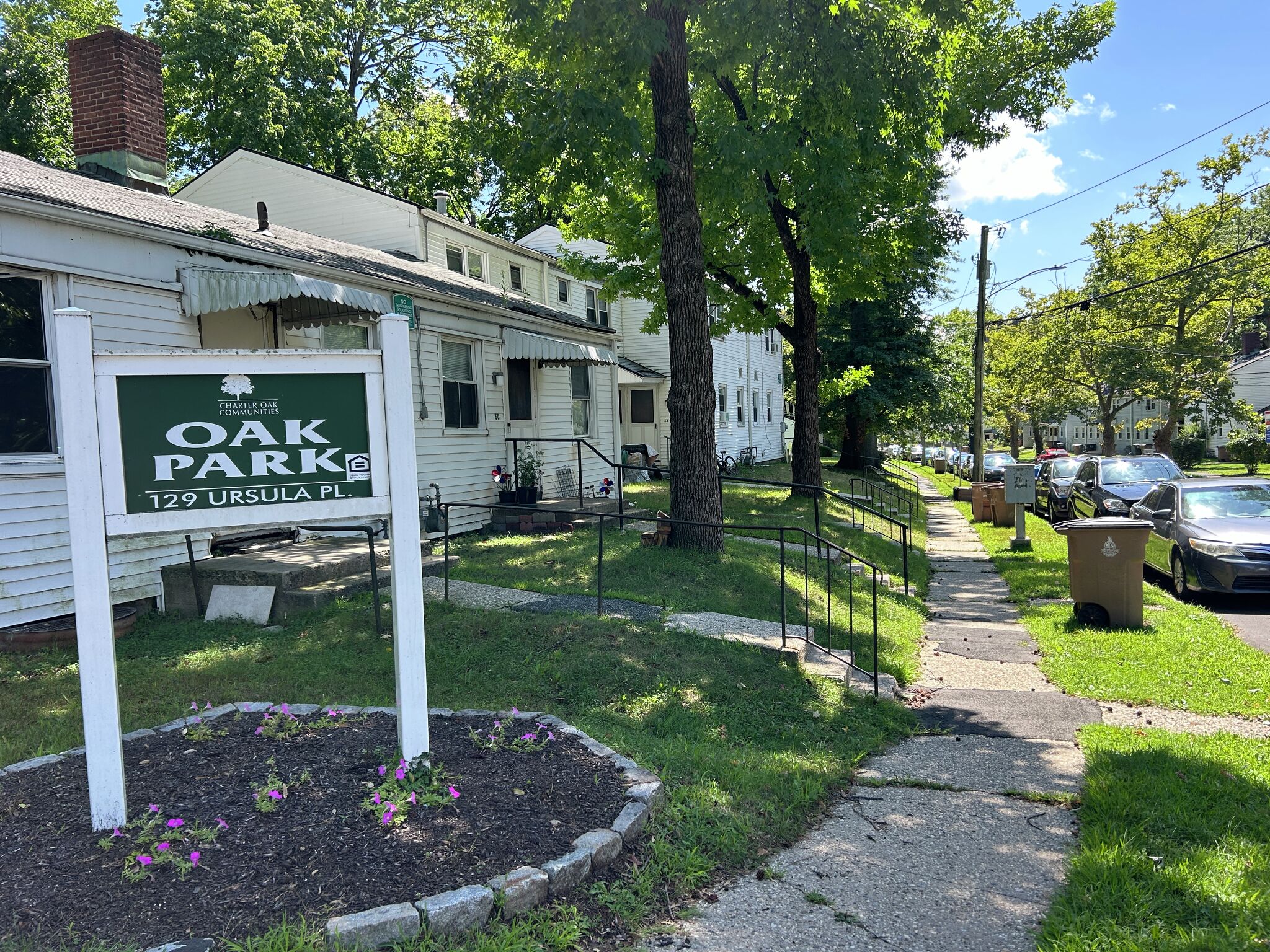 1st group of Stamford's 'temporary' Oak Park WWII housing to be razed