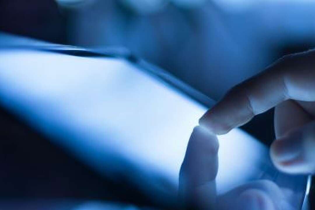 How to Stop the LED Blinking When the Lid Is Closed on an HP Laptop