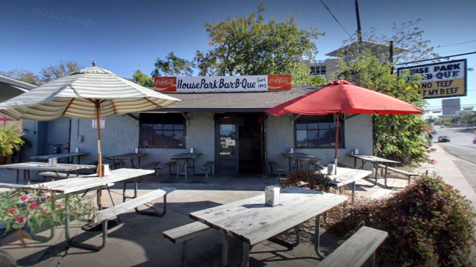 House Park Bar-B-Que reopens after 4-year closure