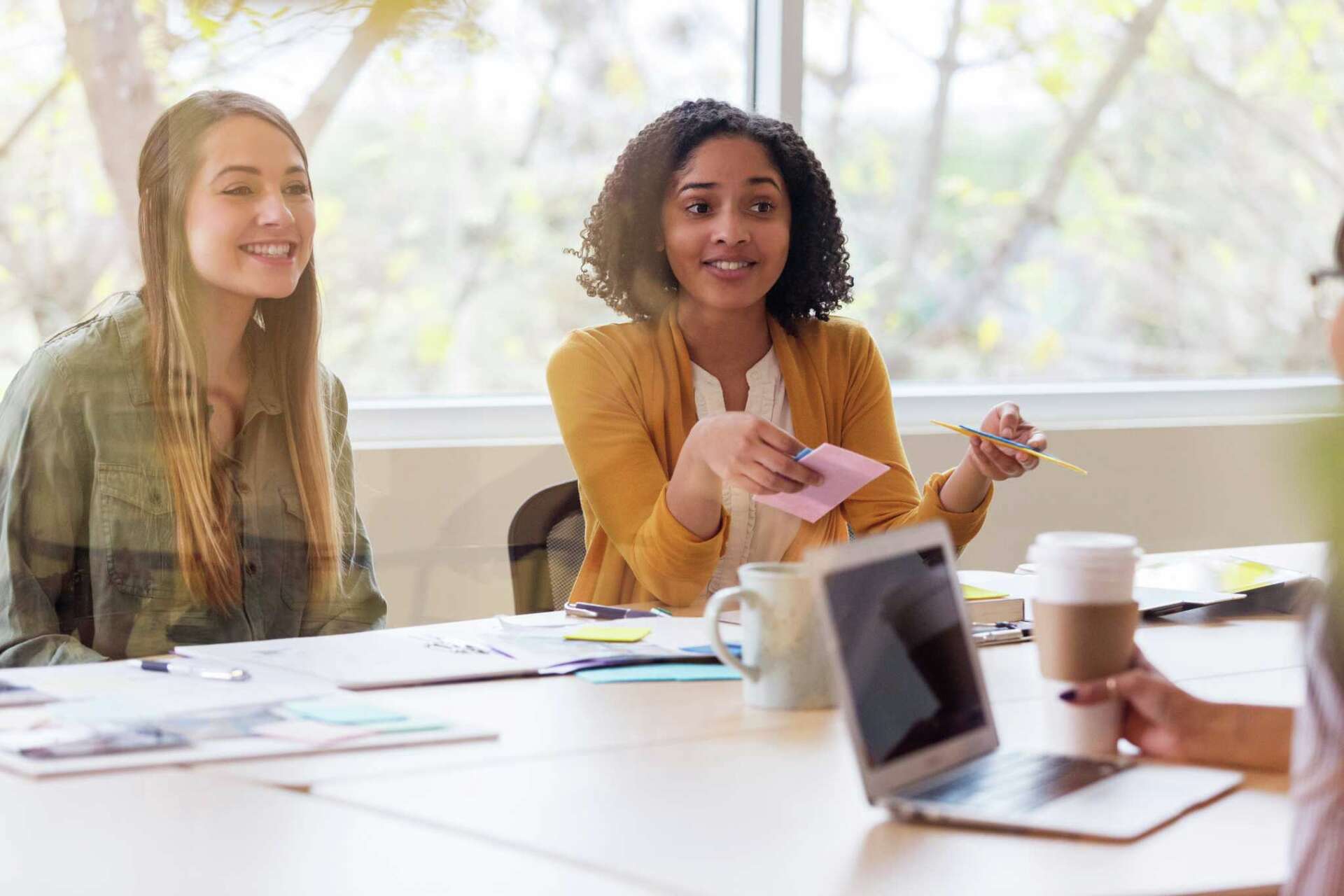 How Does Technology Affect the Work Environment Today?