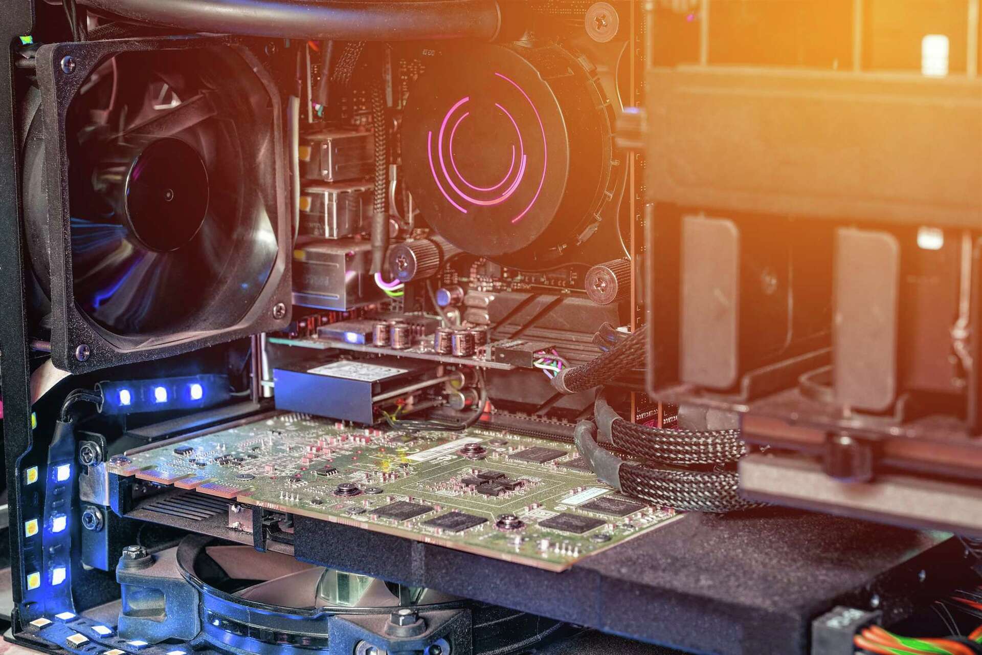 How to Tell If a Motherboard Is an ATX