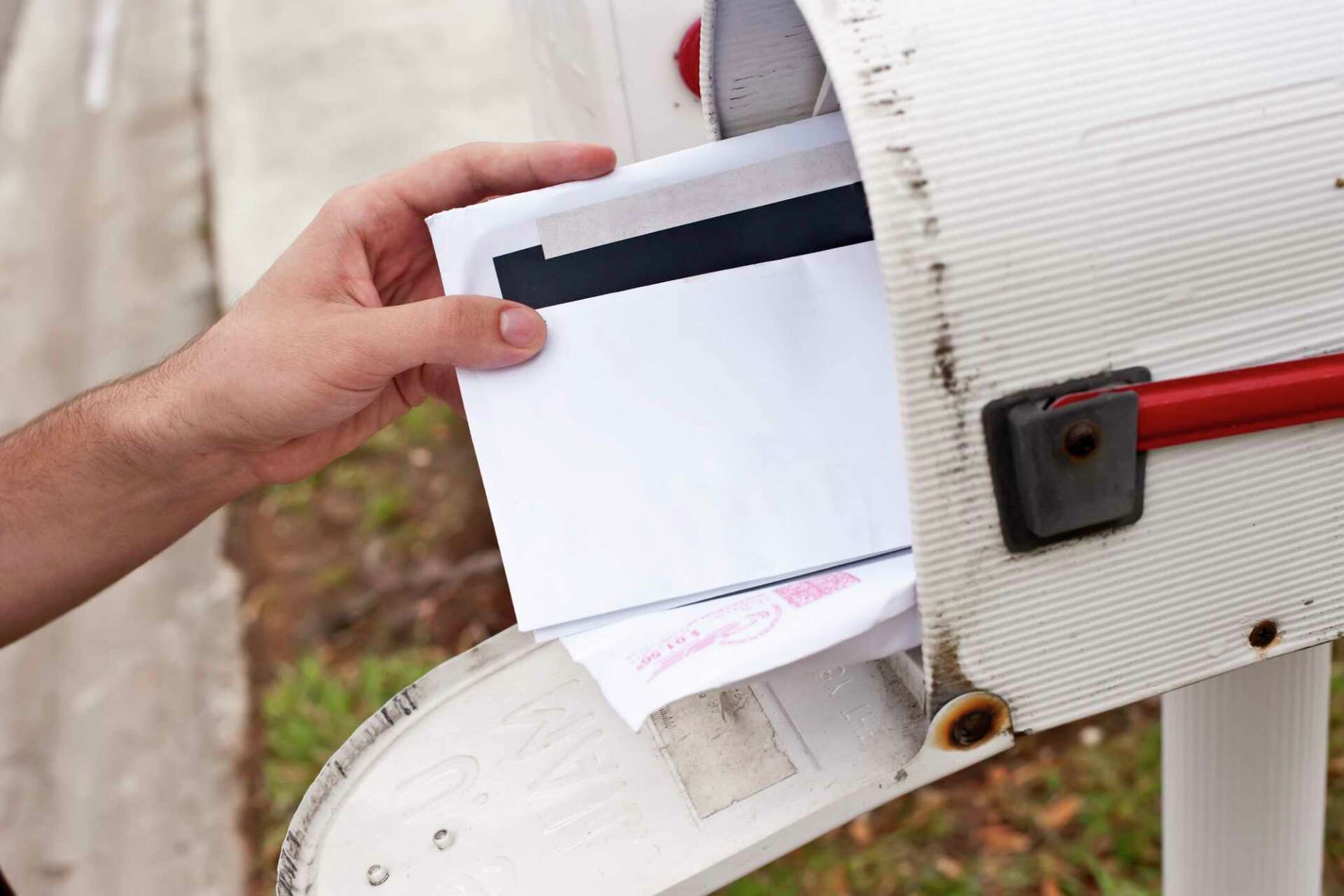 How to Track the Sender on Certified Mail