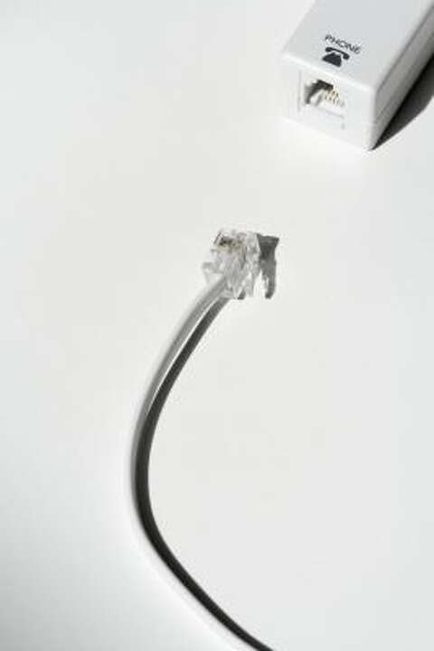 How to Troubleshoot a 2Wire Modem