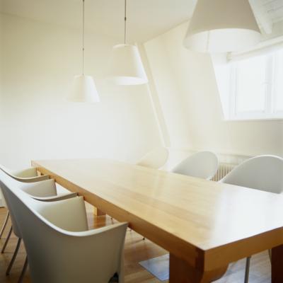 How to Turn on the Ambient Light Sensor on a Dell