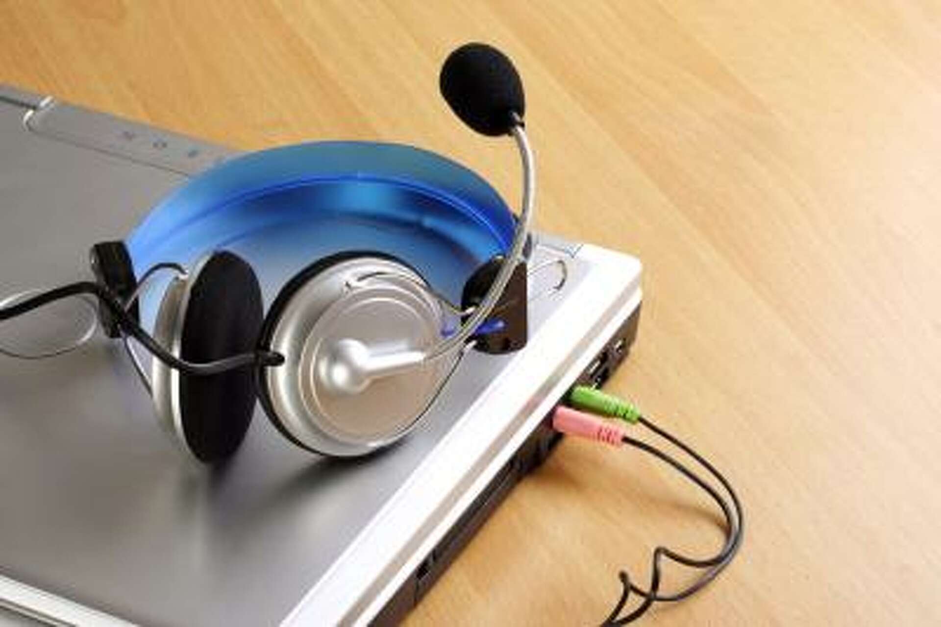 Types & Advantages of Sound Cards