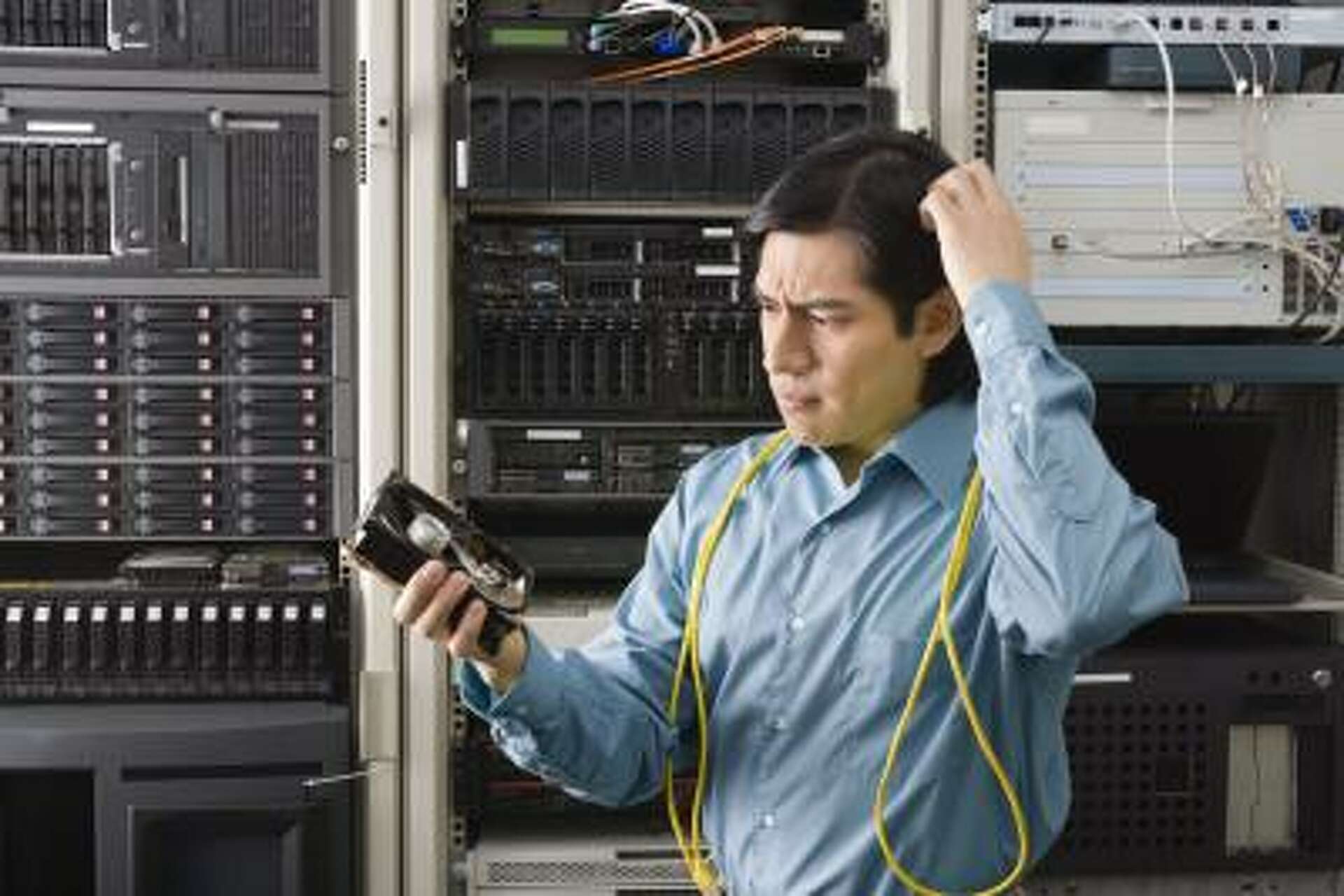 How to Use Jumpers on a SATA Hard Drive