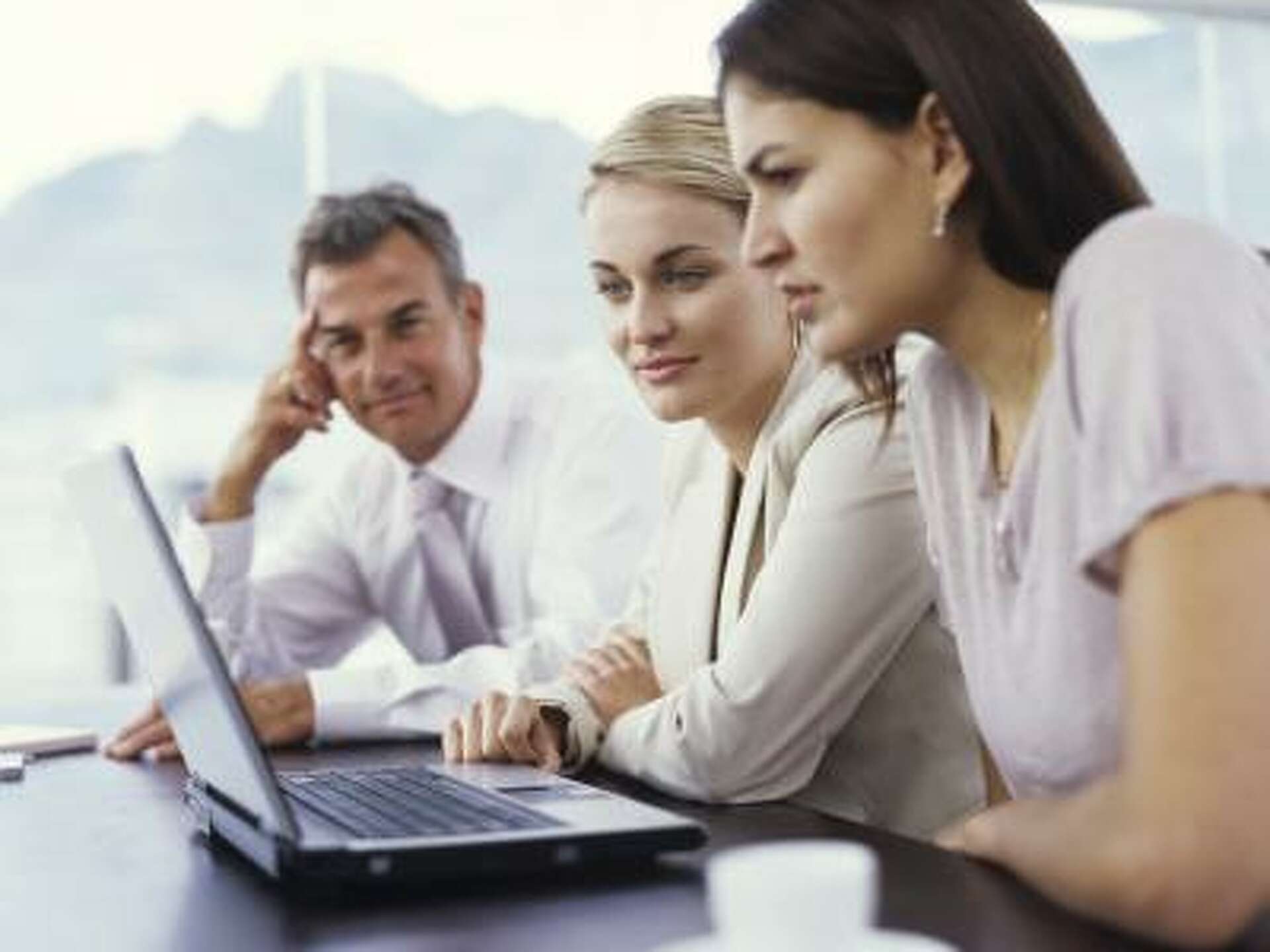 How to Use Microsoft Photo Editor to Compress Pictures