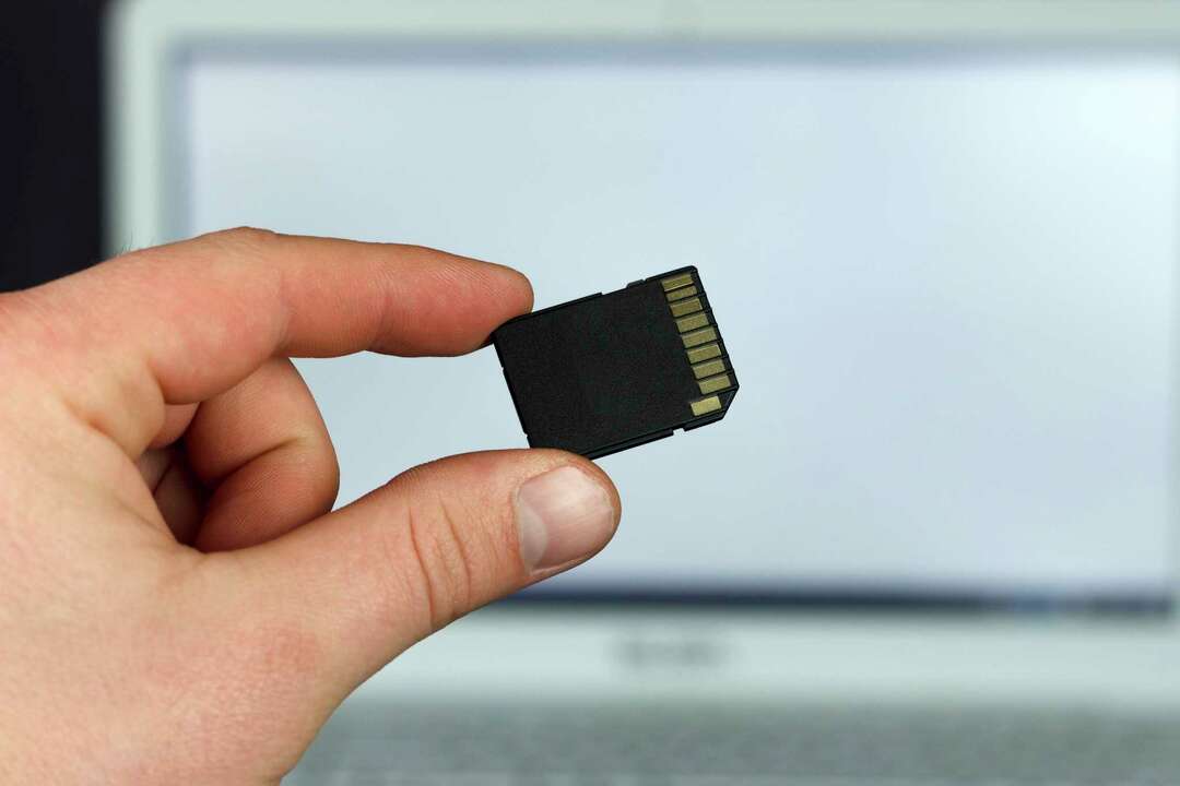 How to Use a SanDisk MicroSD Memory Card on a PC