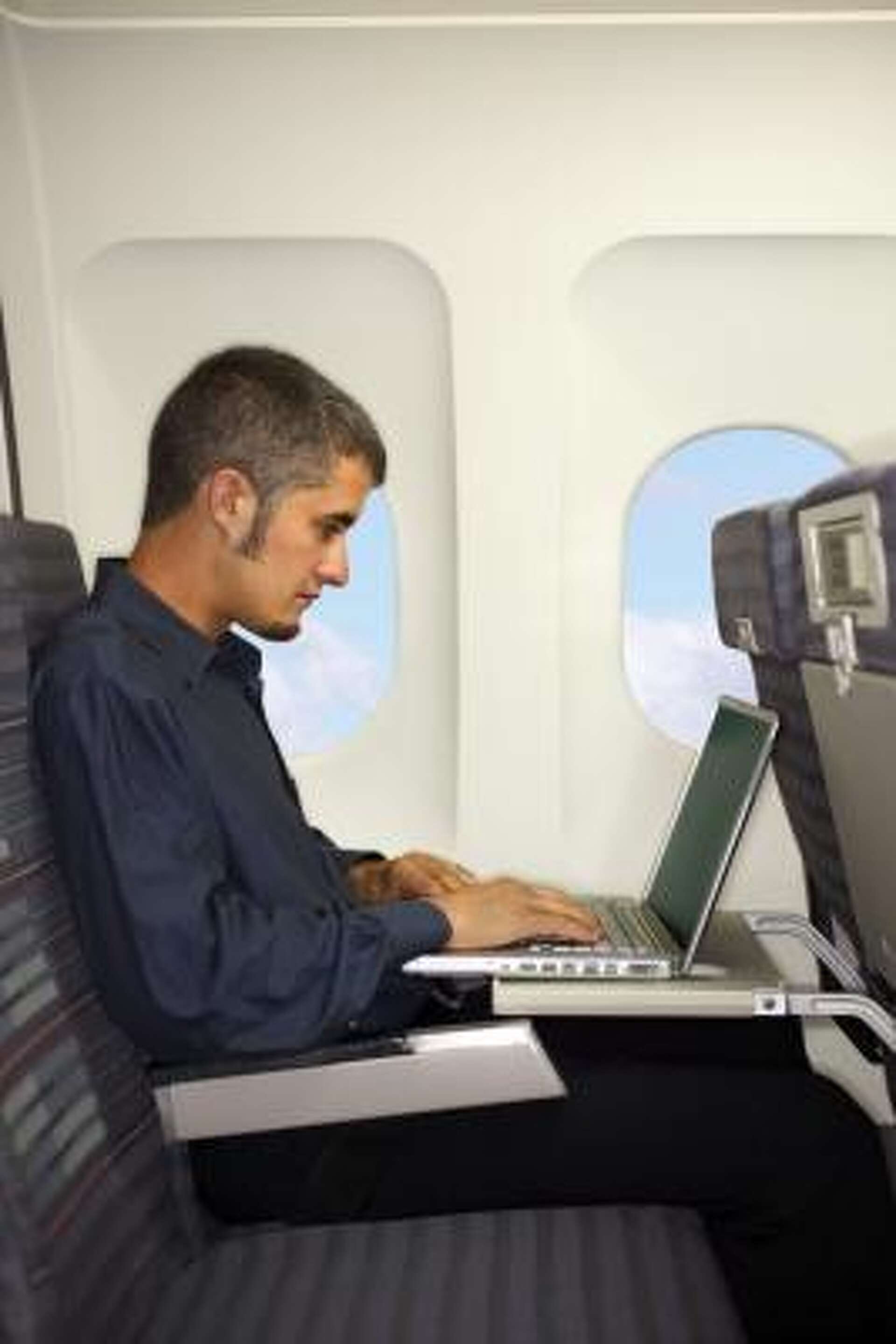 How Does Wi-Fi Work on Airplanes?