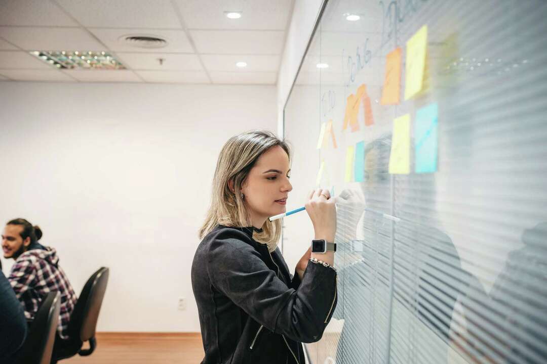 How to Write a Description for a Business Plan