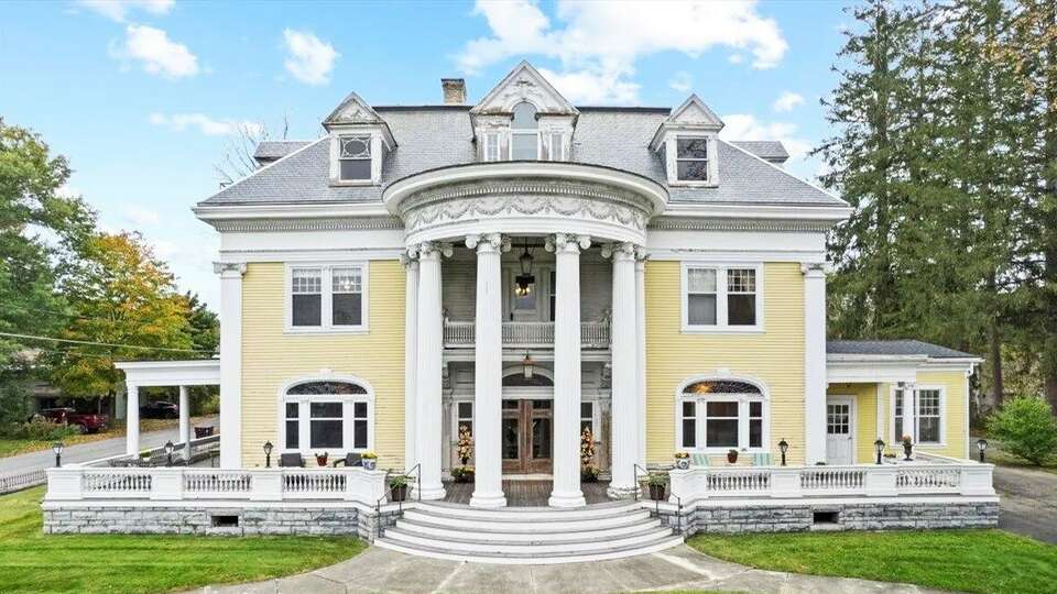 5 Enormous Mansions—With Wildly Different Architectural Styles—Priced ...