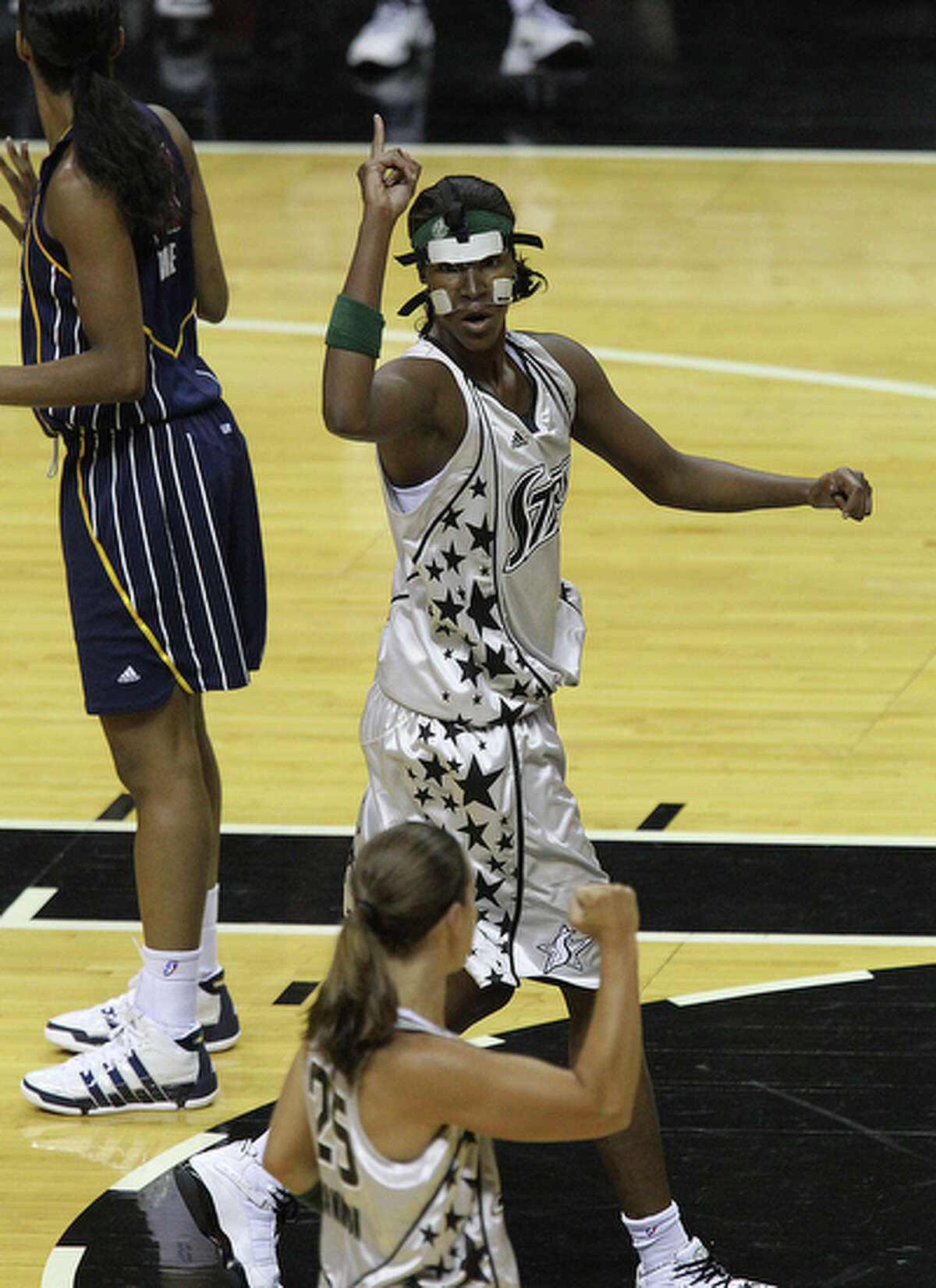 Silver Stars defeat Fever, 75-61