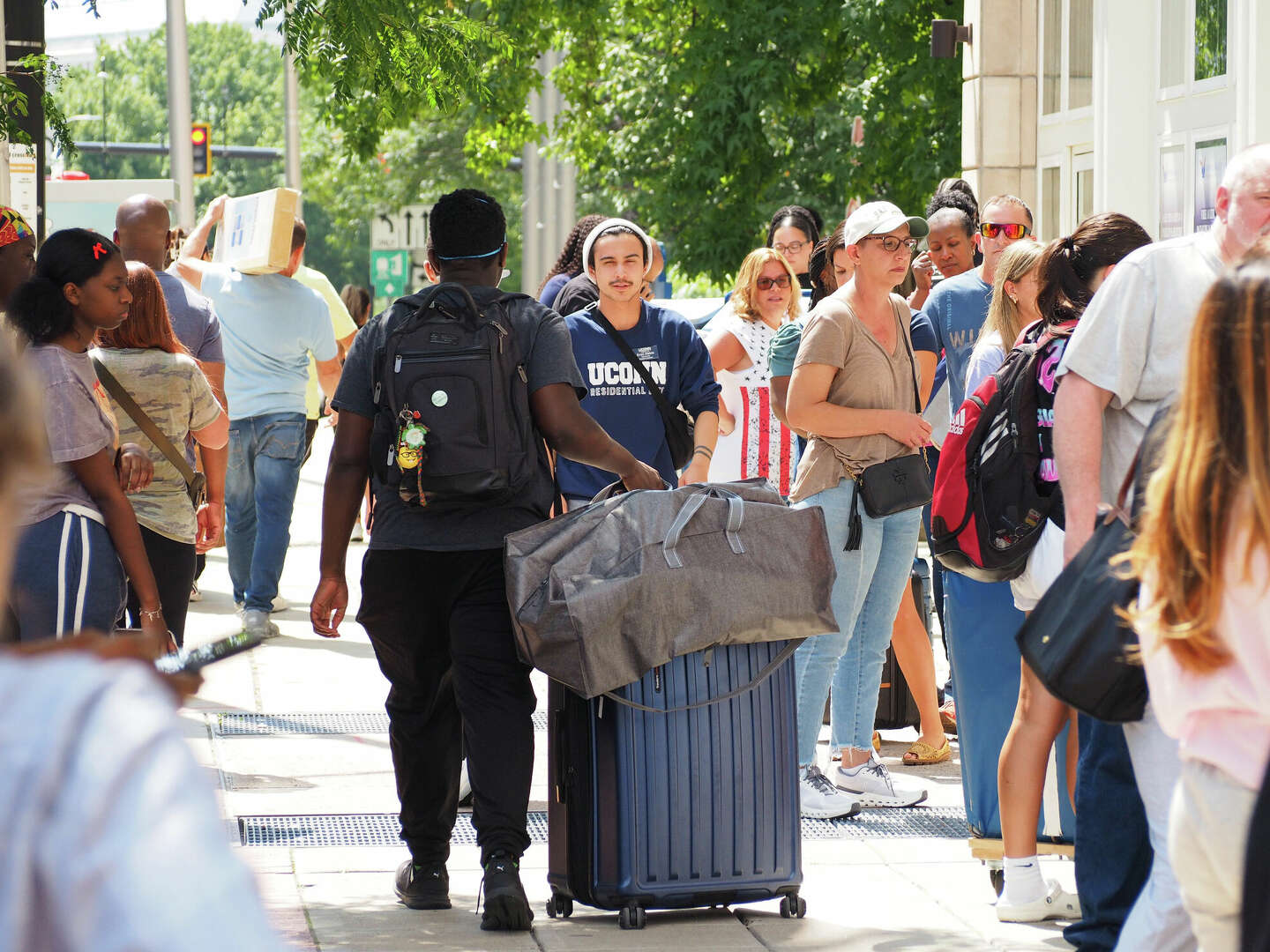 UConn revokes housing guarantee, parents upset as students waitlisted