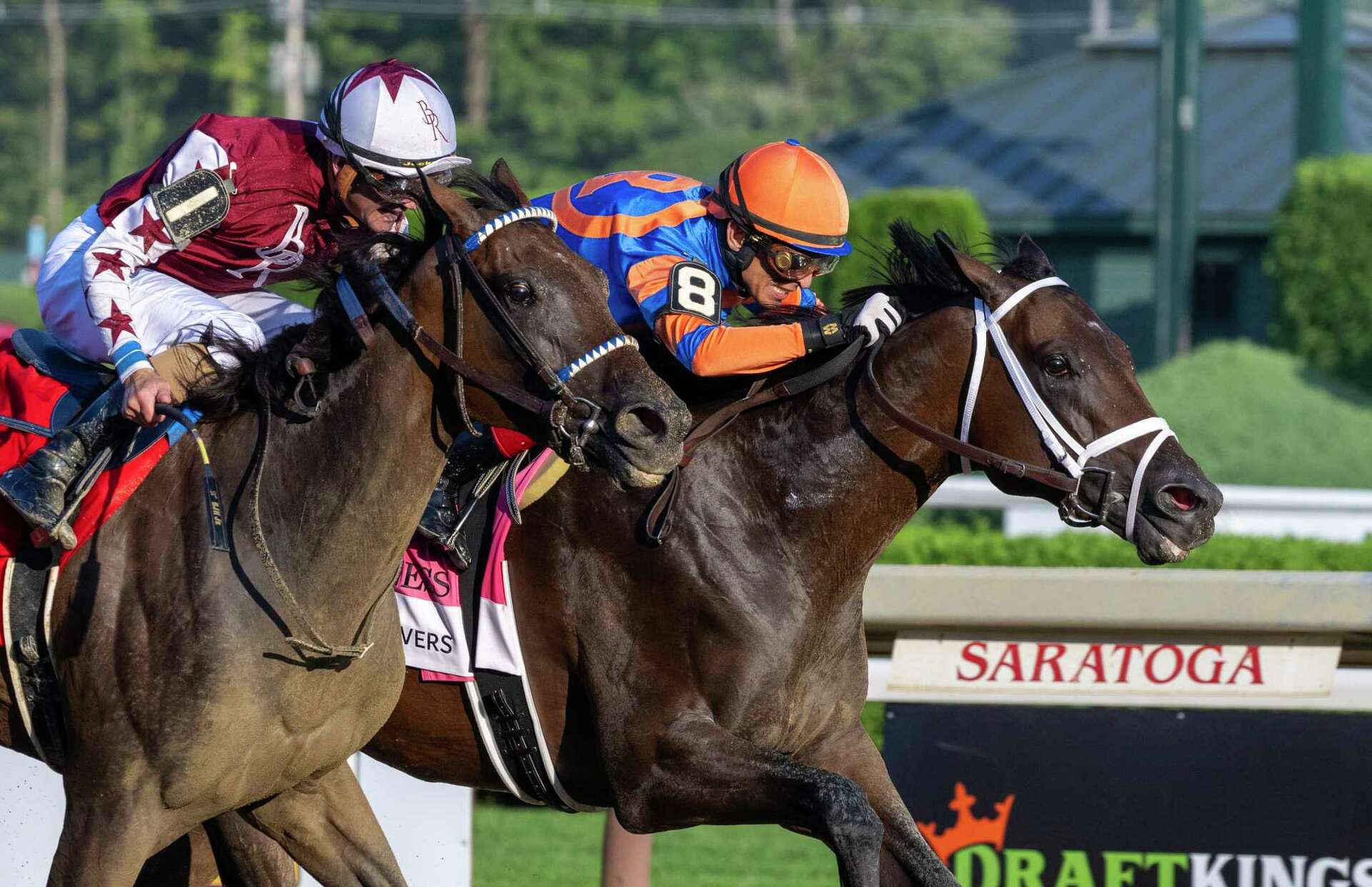 Fierceness holds off filly Thorpedo Anna to capture Travers Stakes