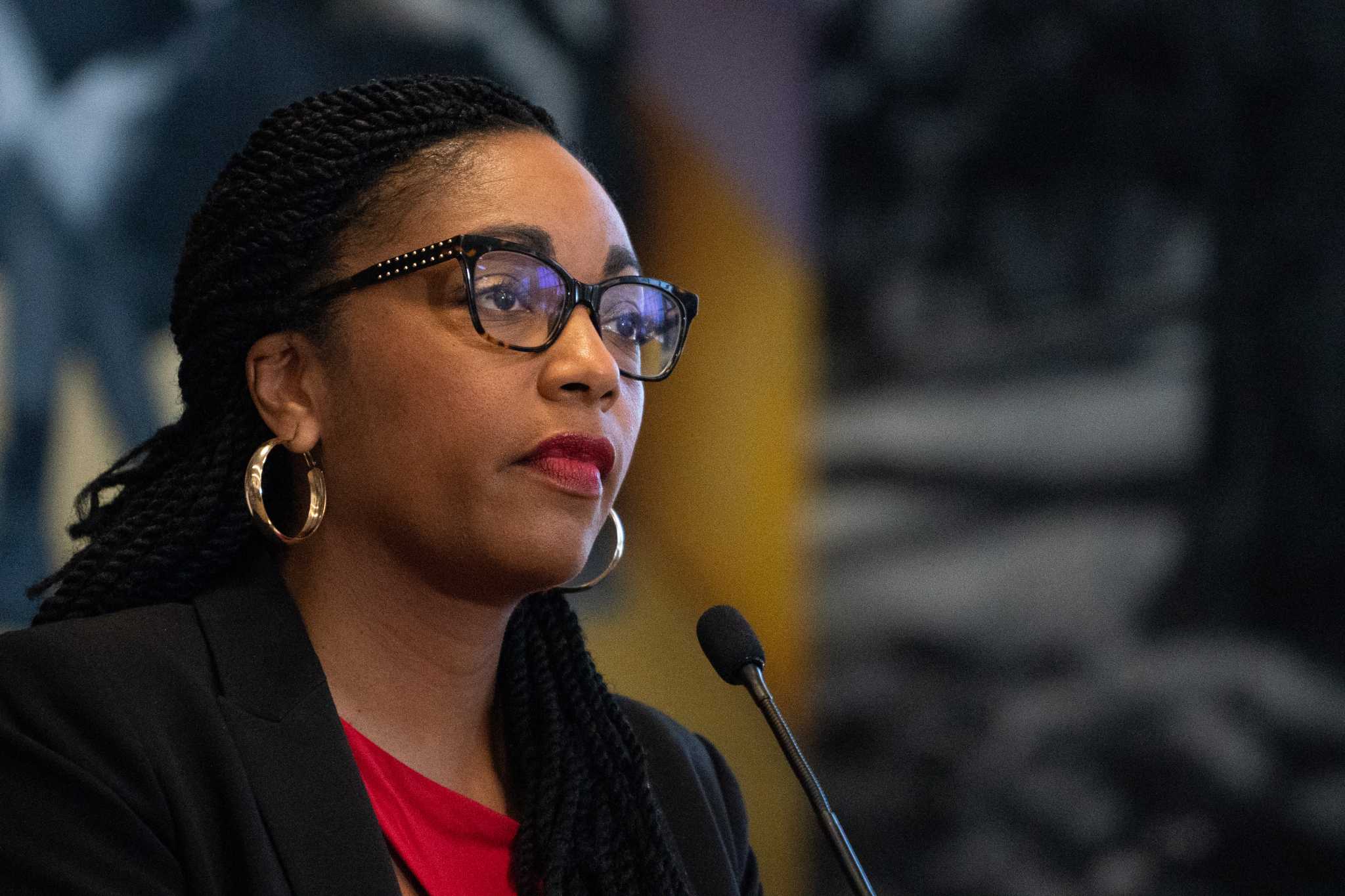 Oakland Unified superintendent's contract extended 3 years