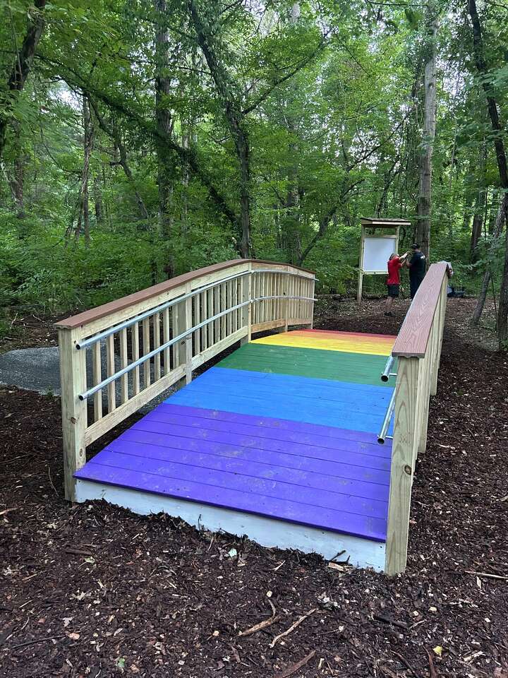 Rainbow bridge pet memorial in Torrington to be unveiled Tuesday