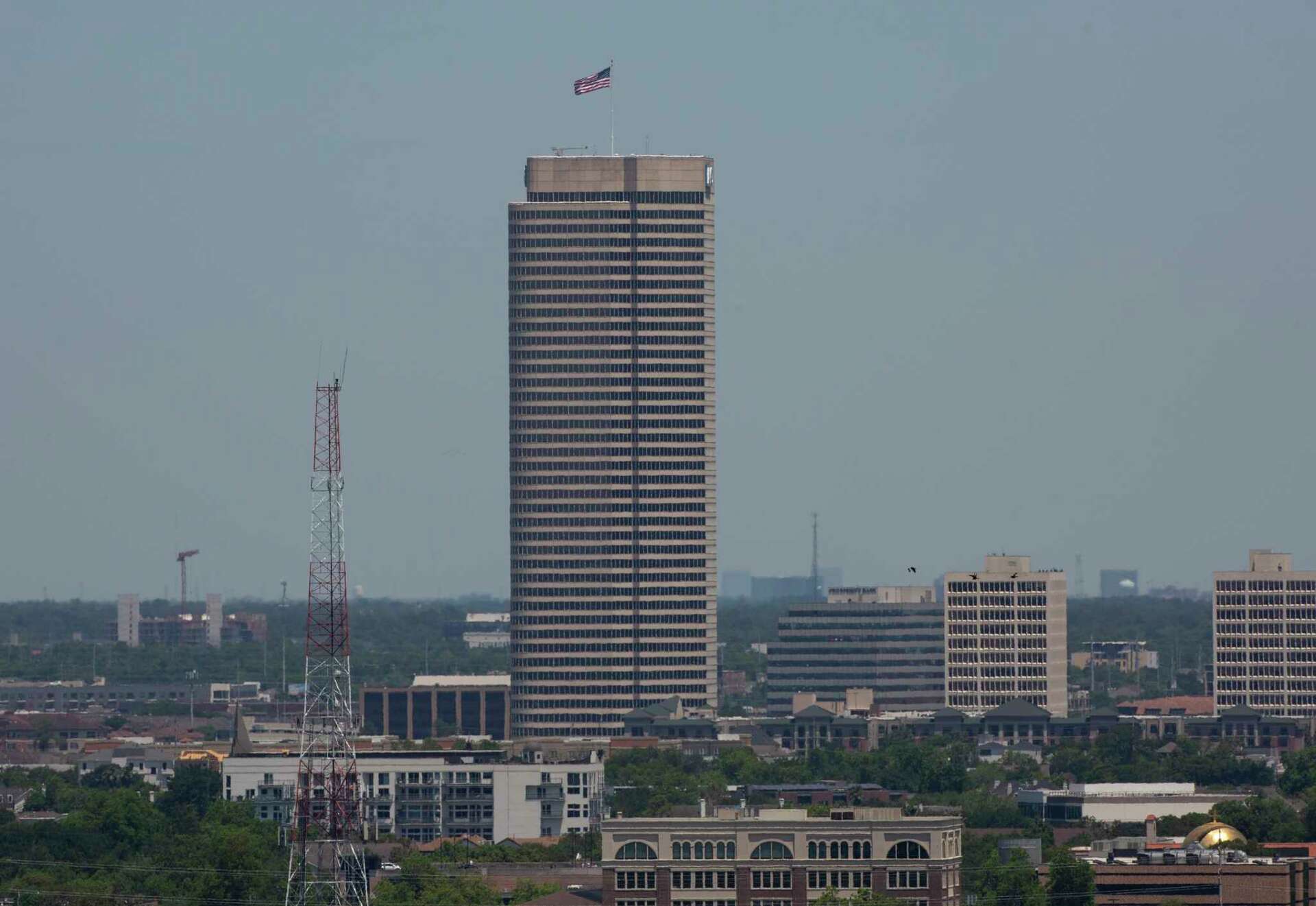 AIG Sign: America Tower on Allen Parkway sees sign change