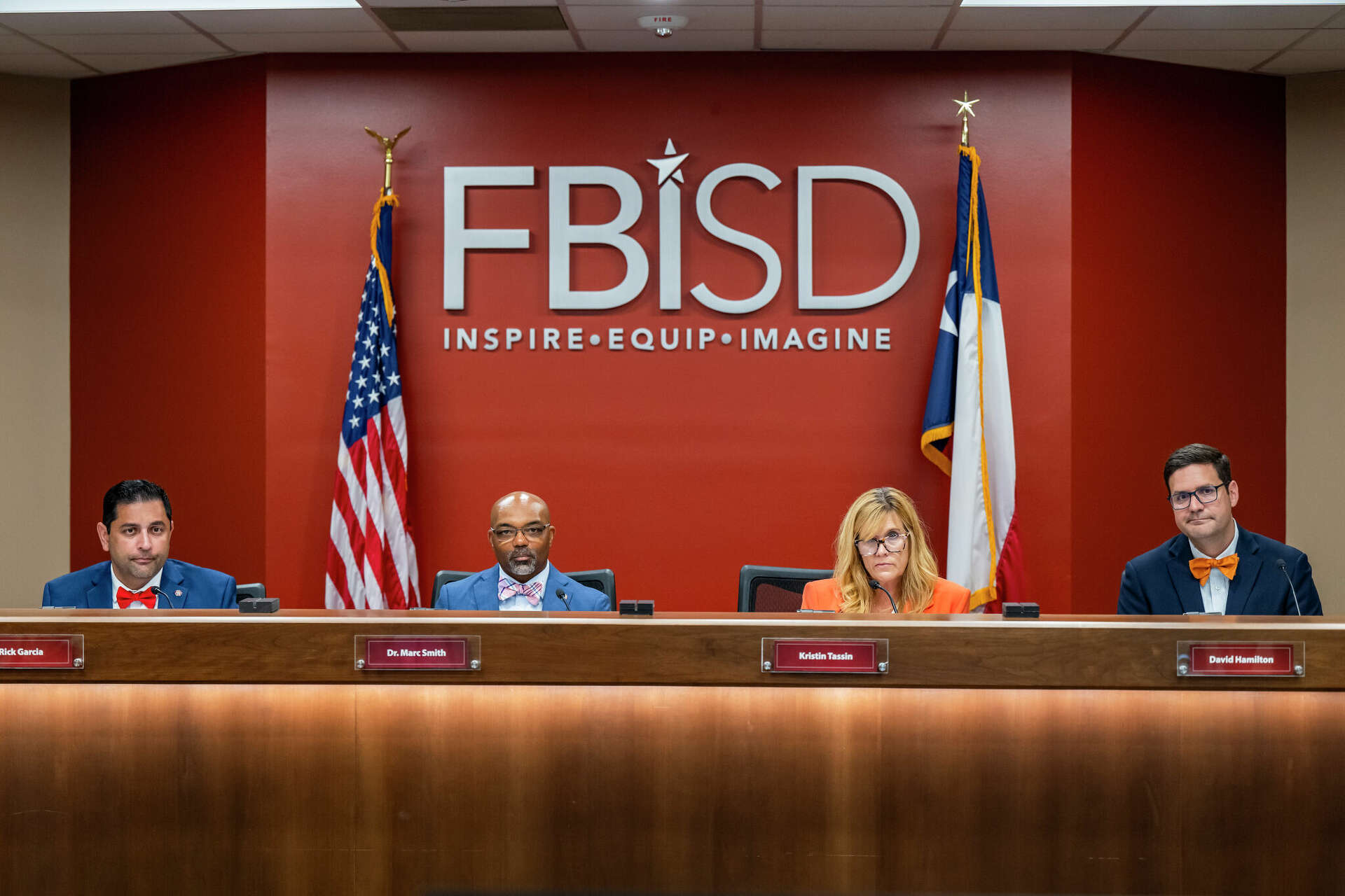 Trustees OK $30K salary increase for Fort Bend ISD superintendent