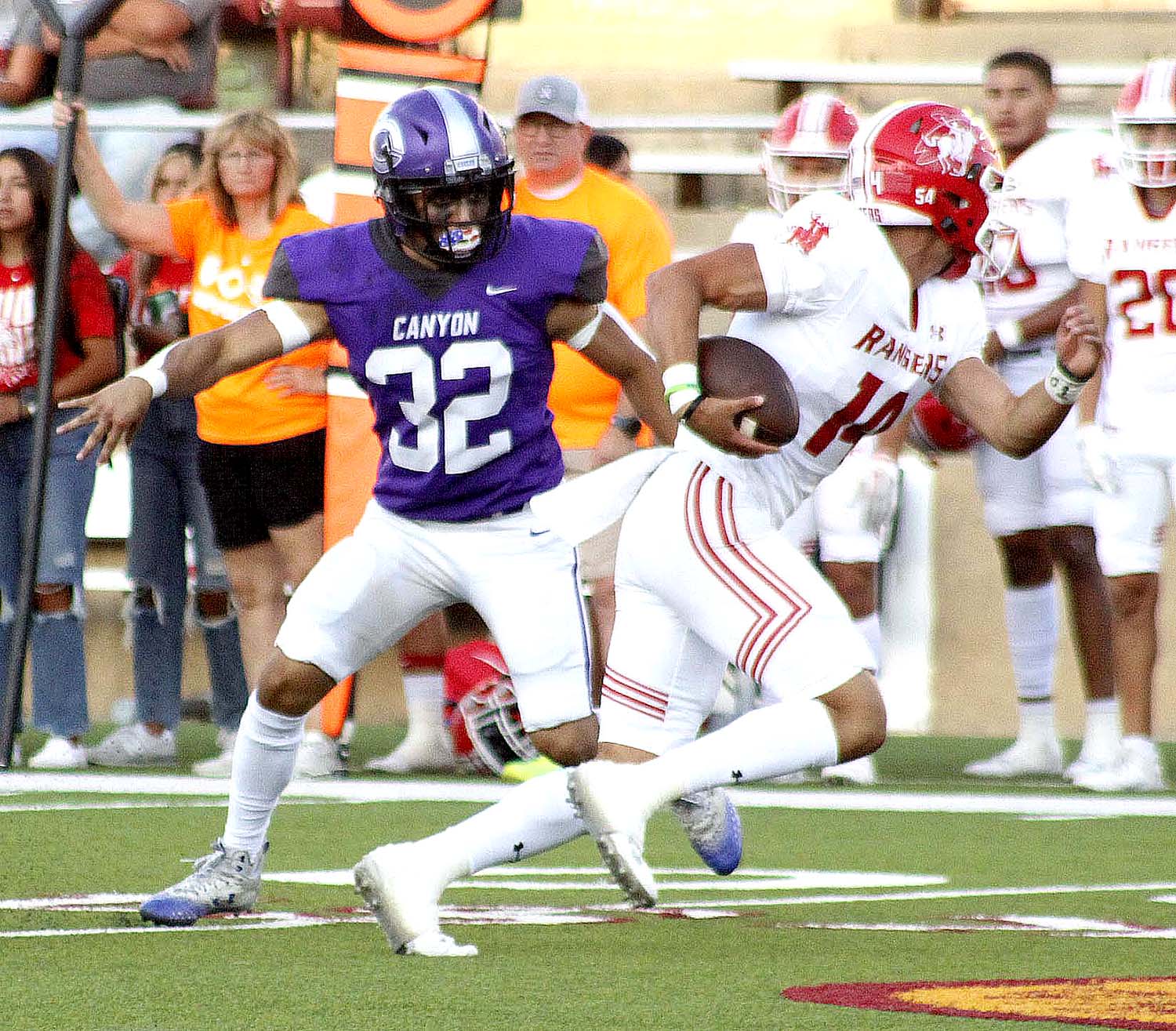 Canyon kicks off 2024 season with football opener in Perryton.