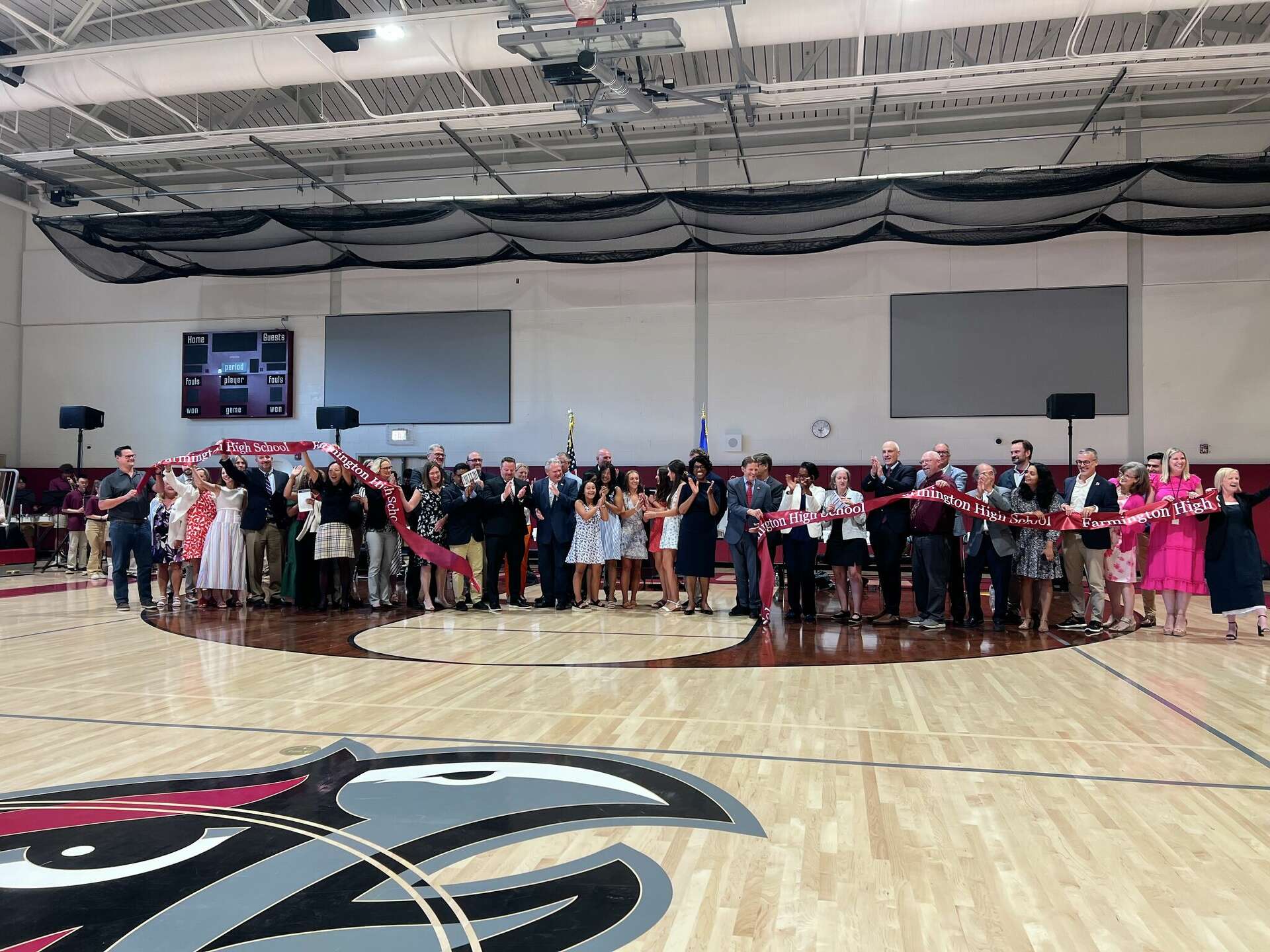 New Farmington High School opens time for start of school year