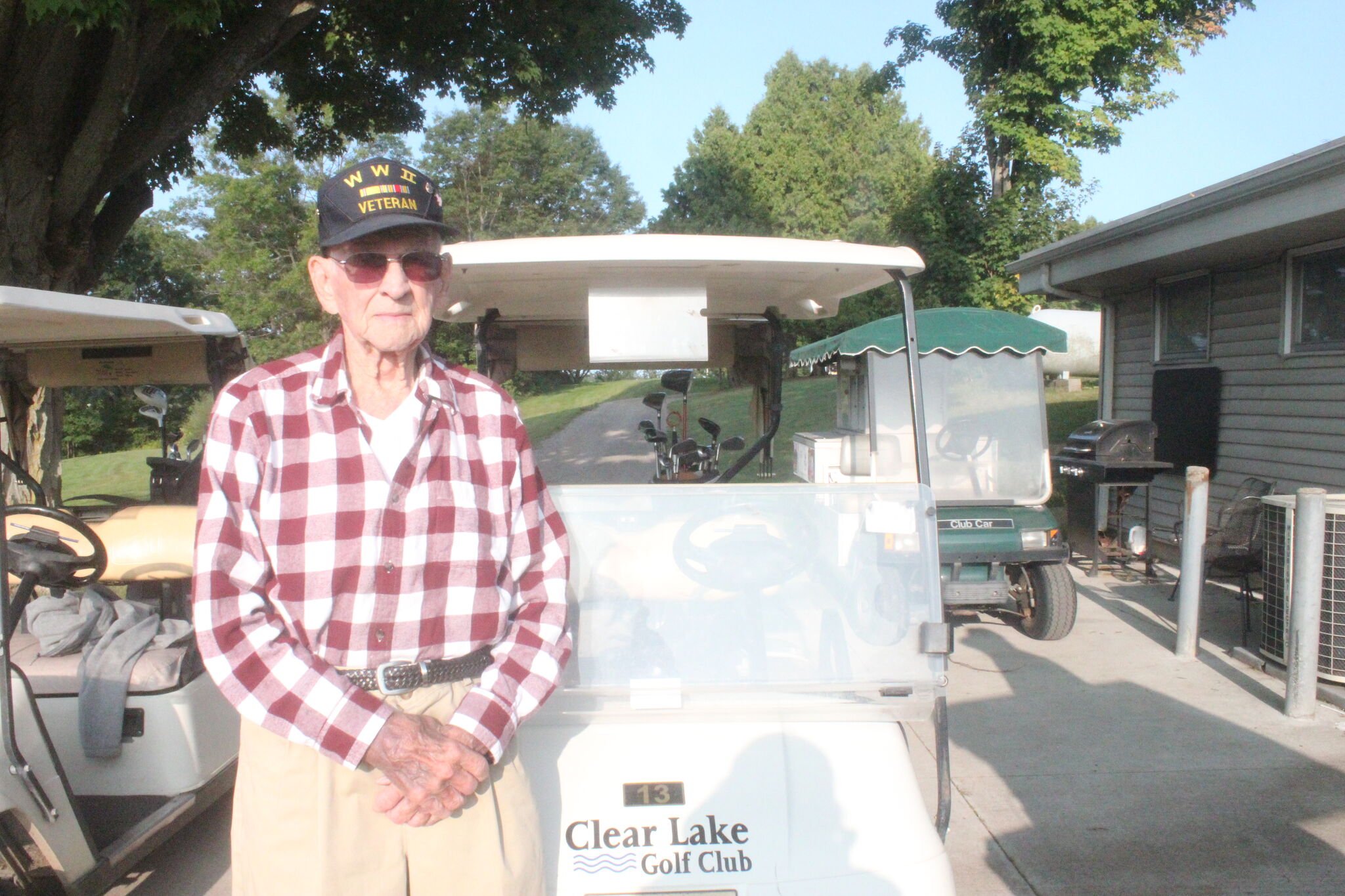 He's 97 but golf is still Glenn's game