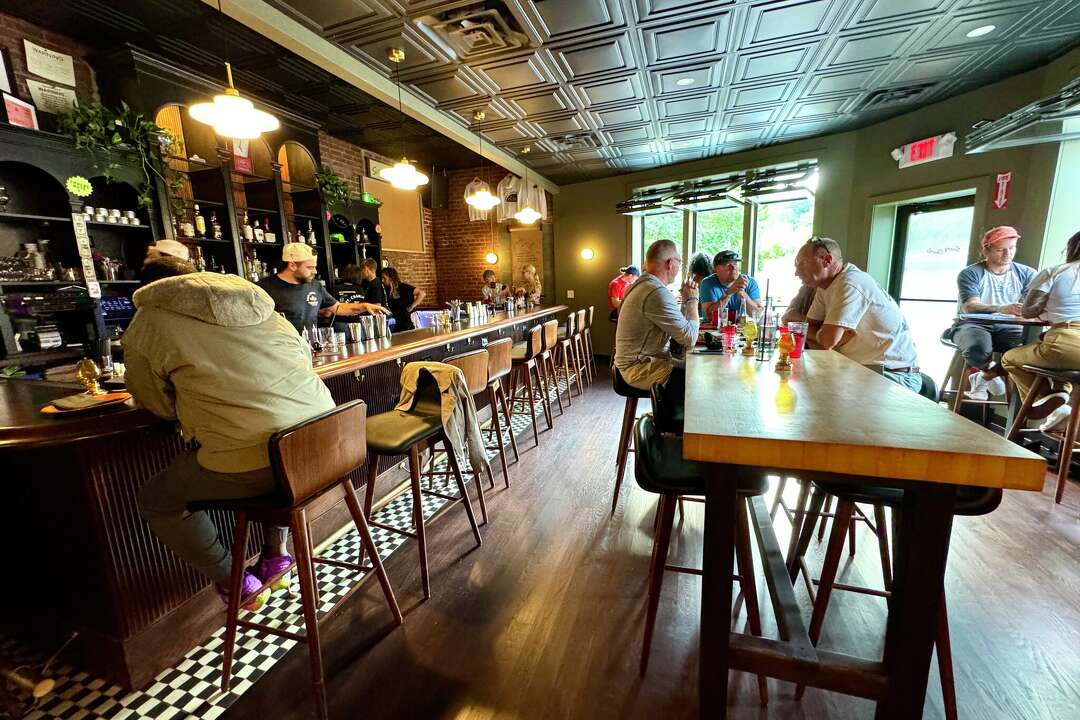 Sorry, Charlie review: Kingston pizzeria, bar is a success