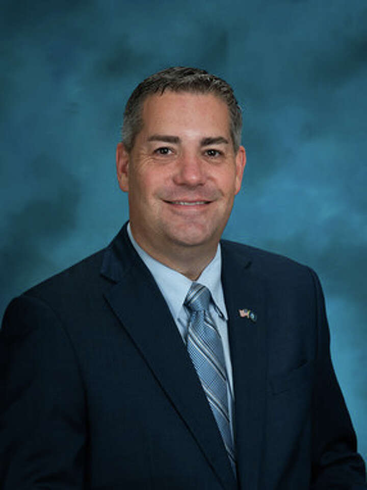 New USAA CEO announces departures of several executives