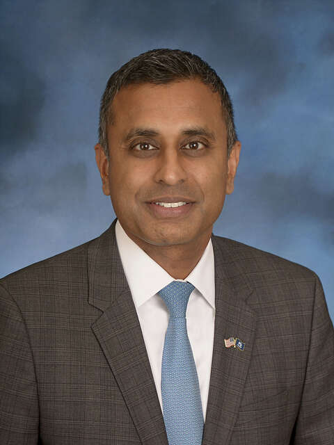 New USAA CEO announces departures of several executives