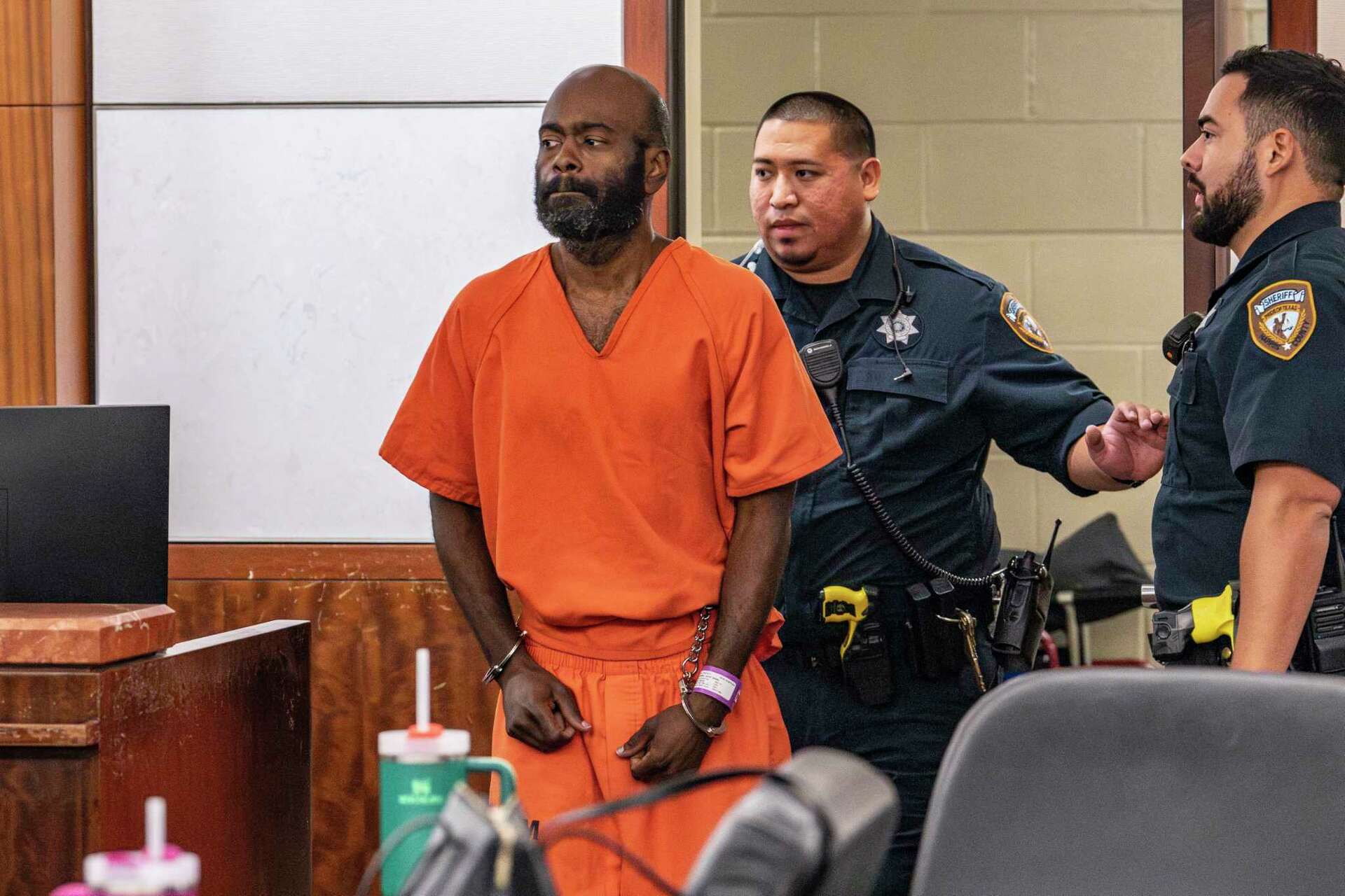 Defense attorney accused of smuggling drugs into jail appears in court
