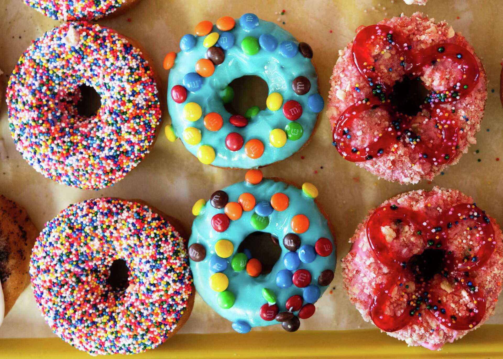 Robin's Snowflake Donuts: From struggling business to viral sensation