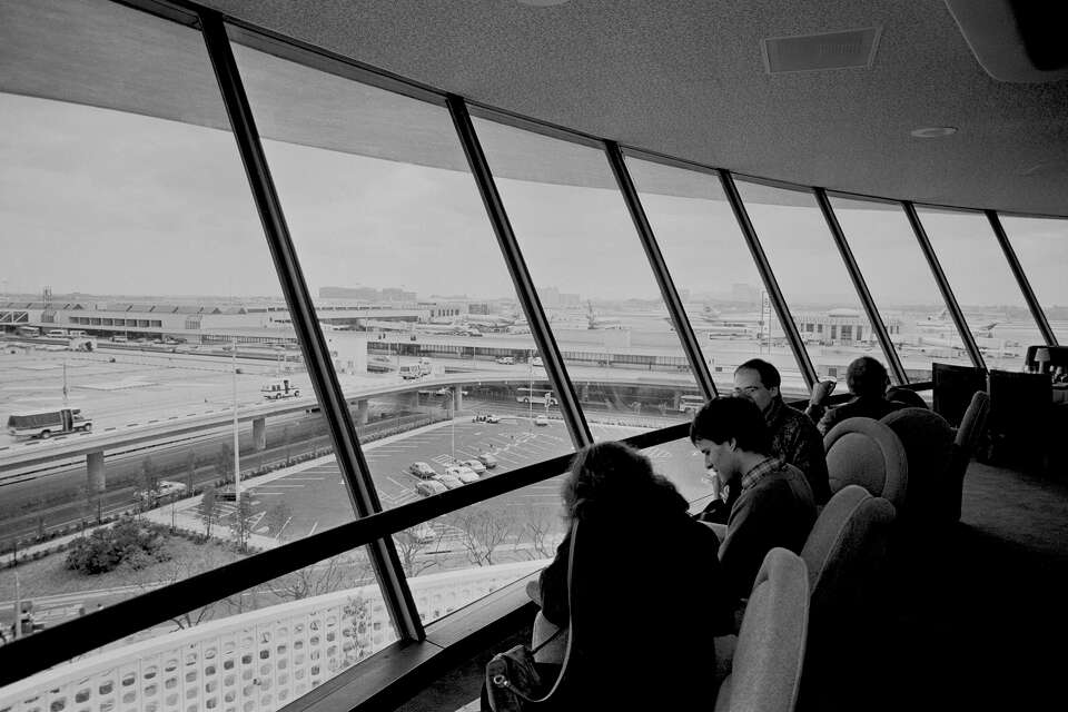 LAX's most iconic image is a rotting building without a future