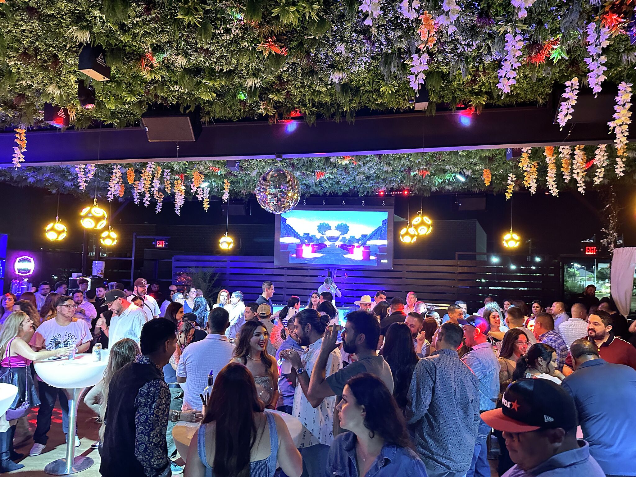 Ryze Rooftop Lounge hosts cosmic Intergalactic Party, costume contest