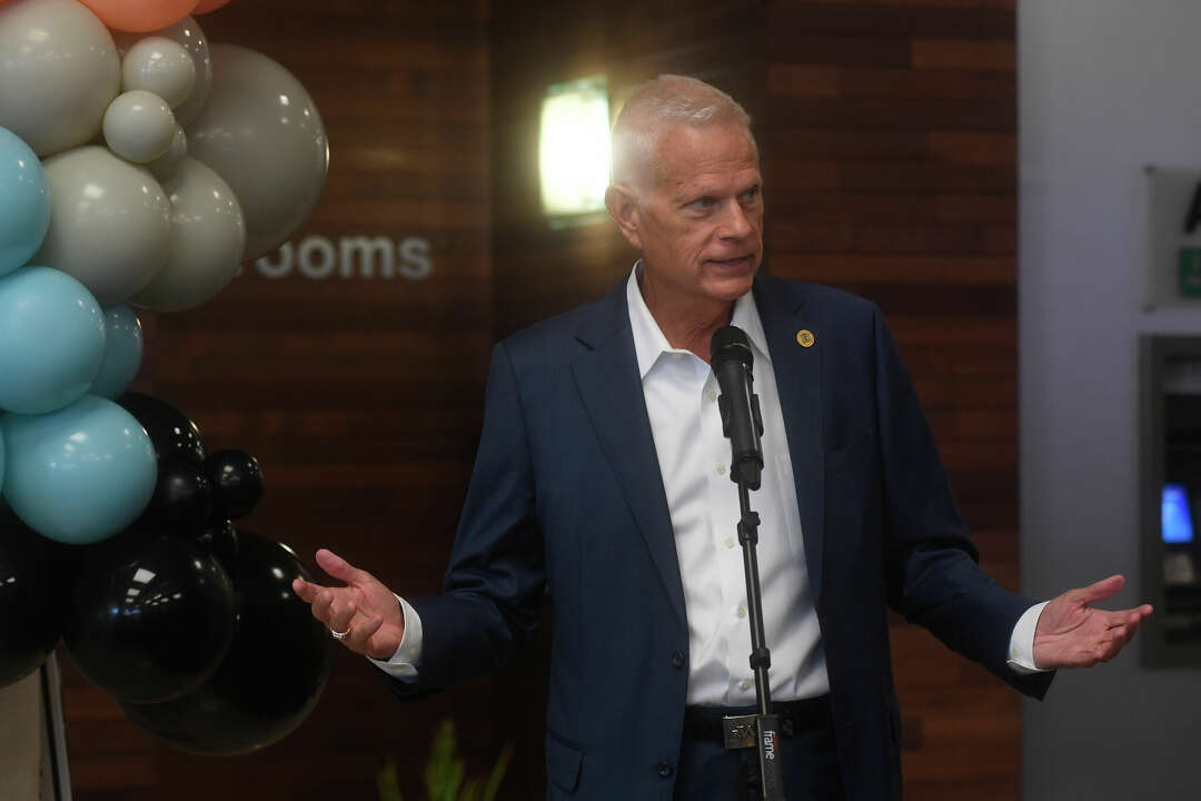 Beaumont Mayor Roy west to run for reelection