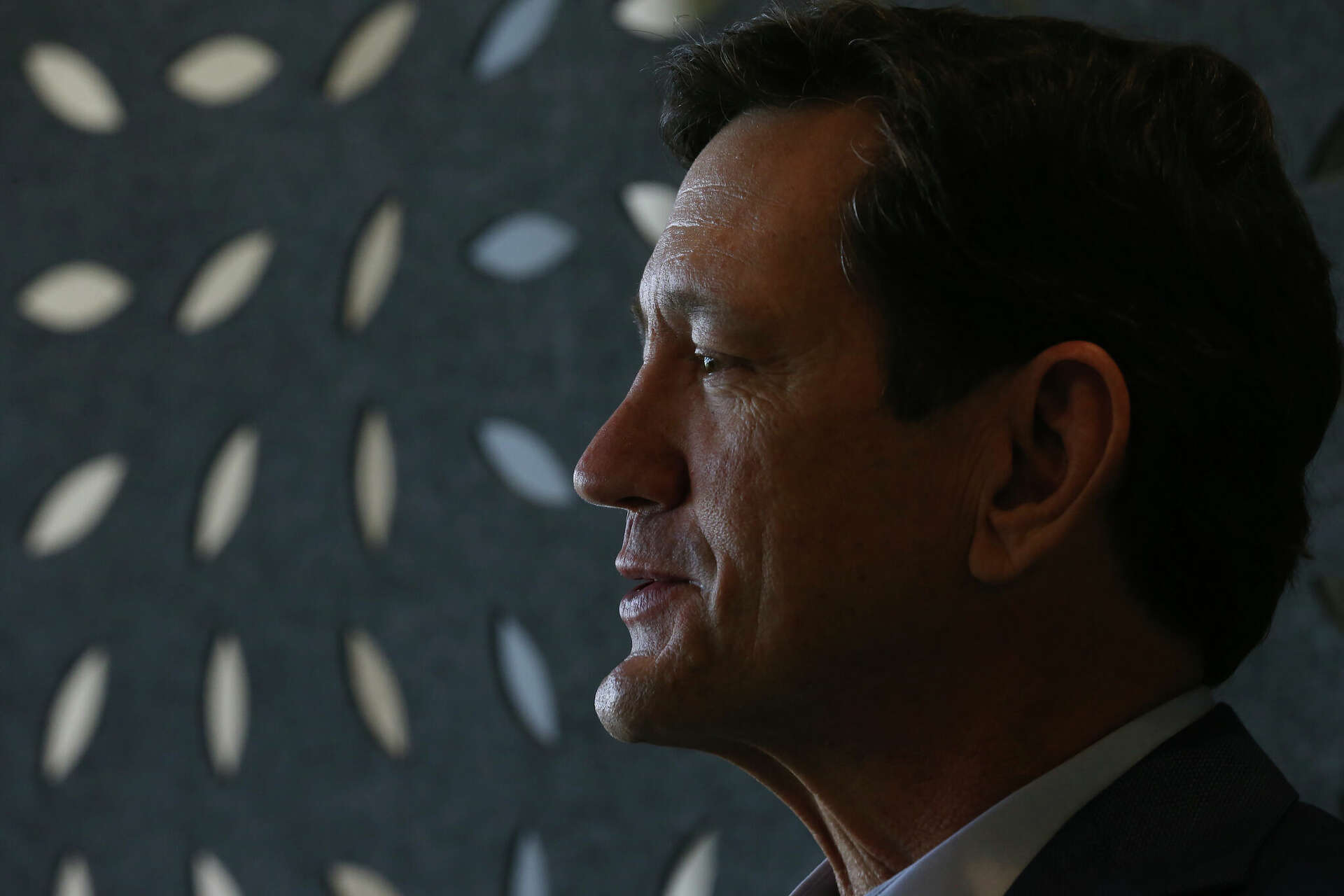 Who could replace Wayne Peacock as CEO of San Antonio's USAA?